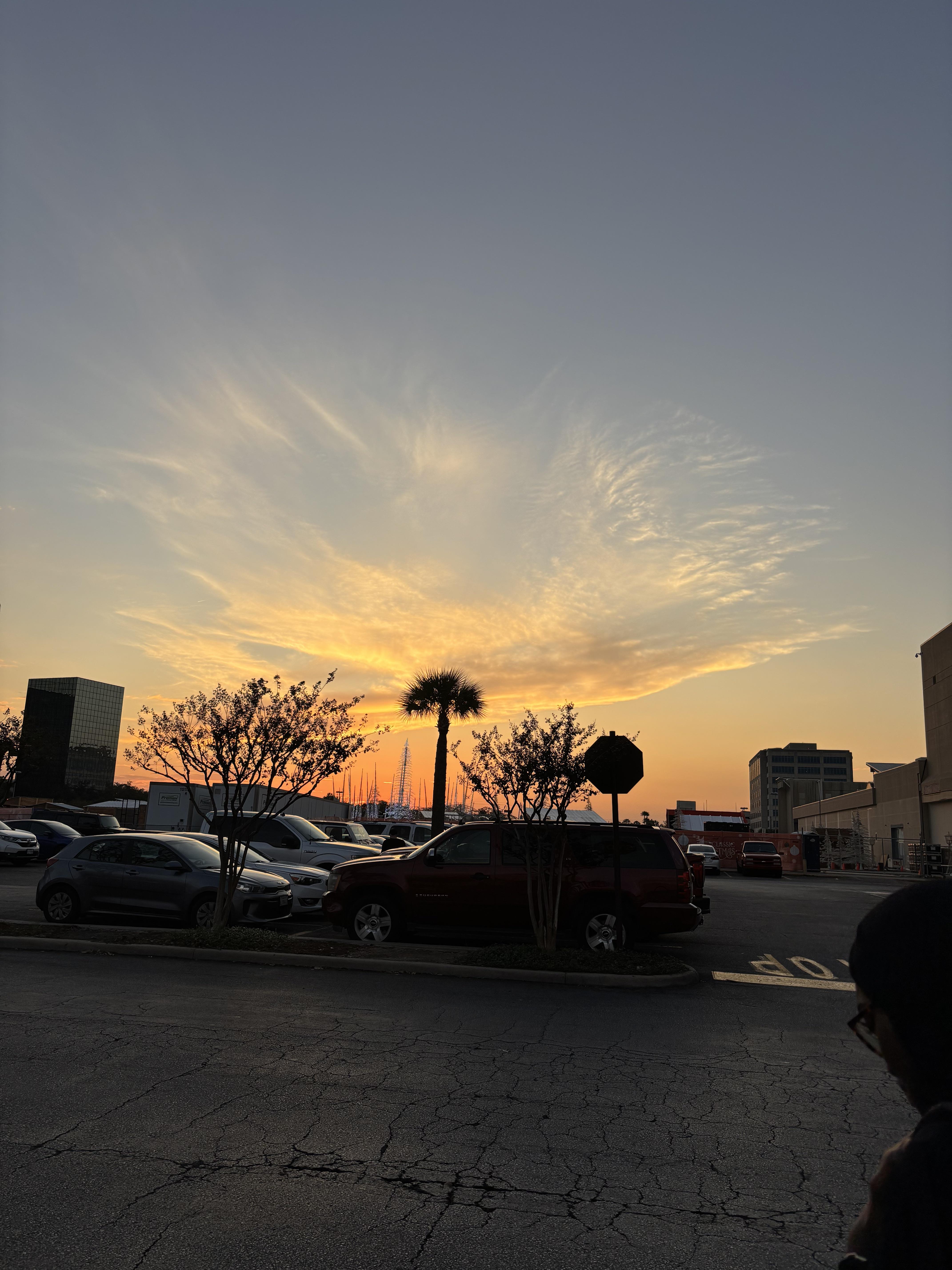 Pretty clouds! | Scrolller