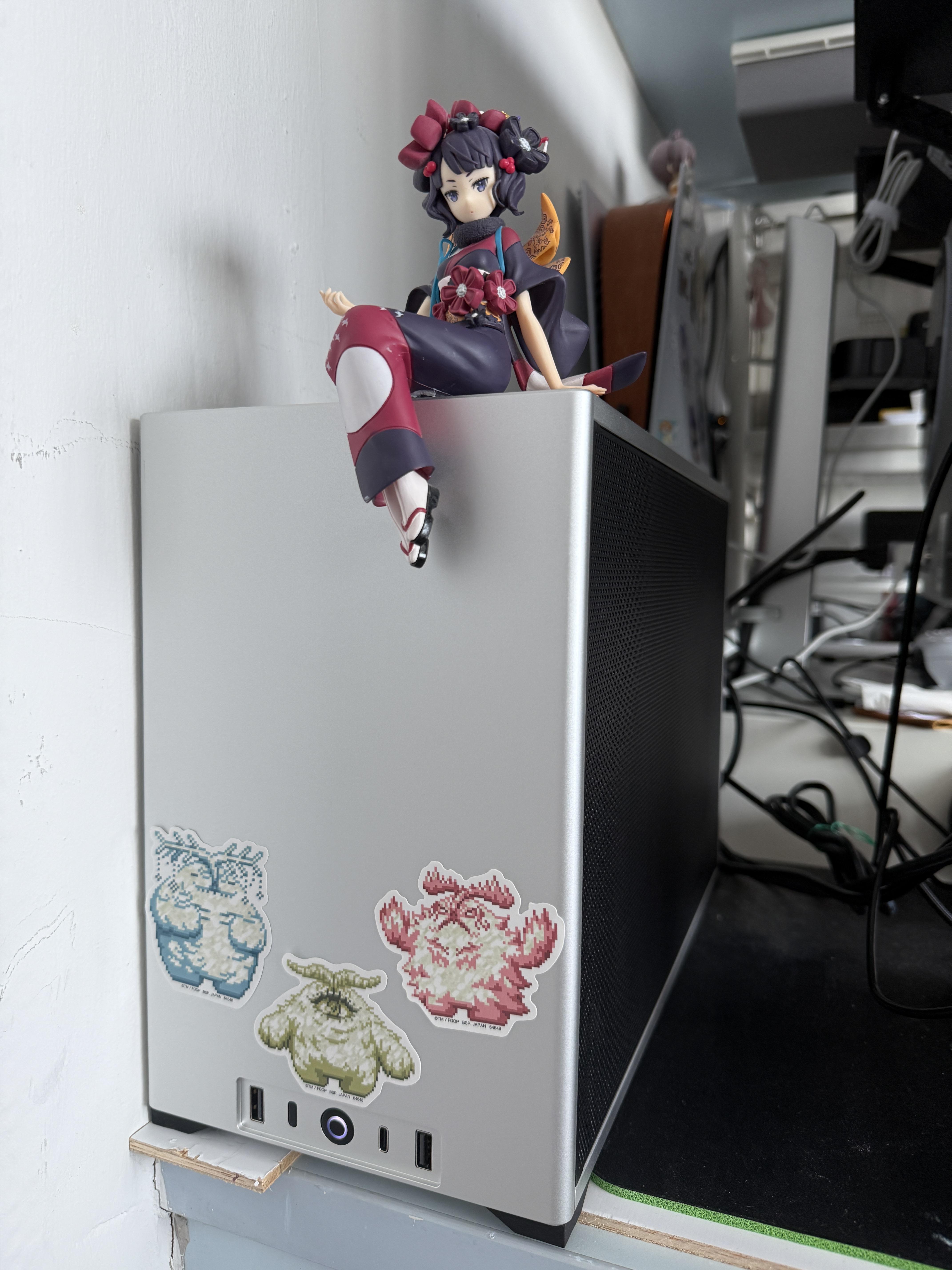 "Truly Final" Ncase M2 - 5700X3D + 5070 Ti Build | Scrolller