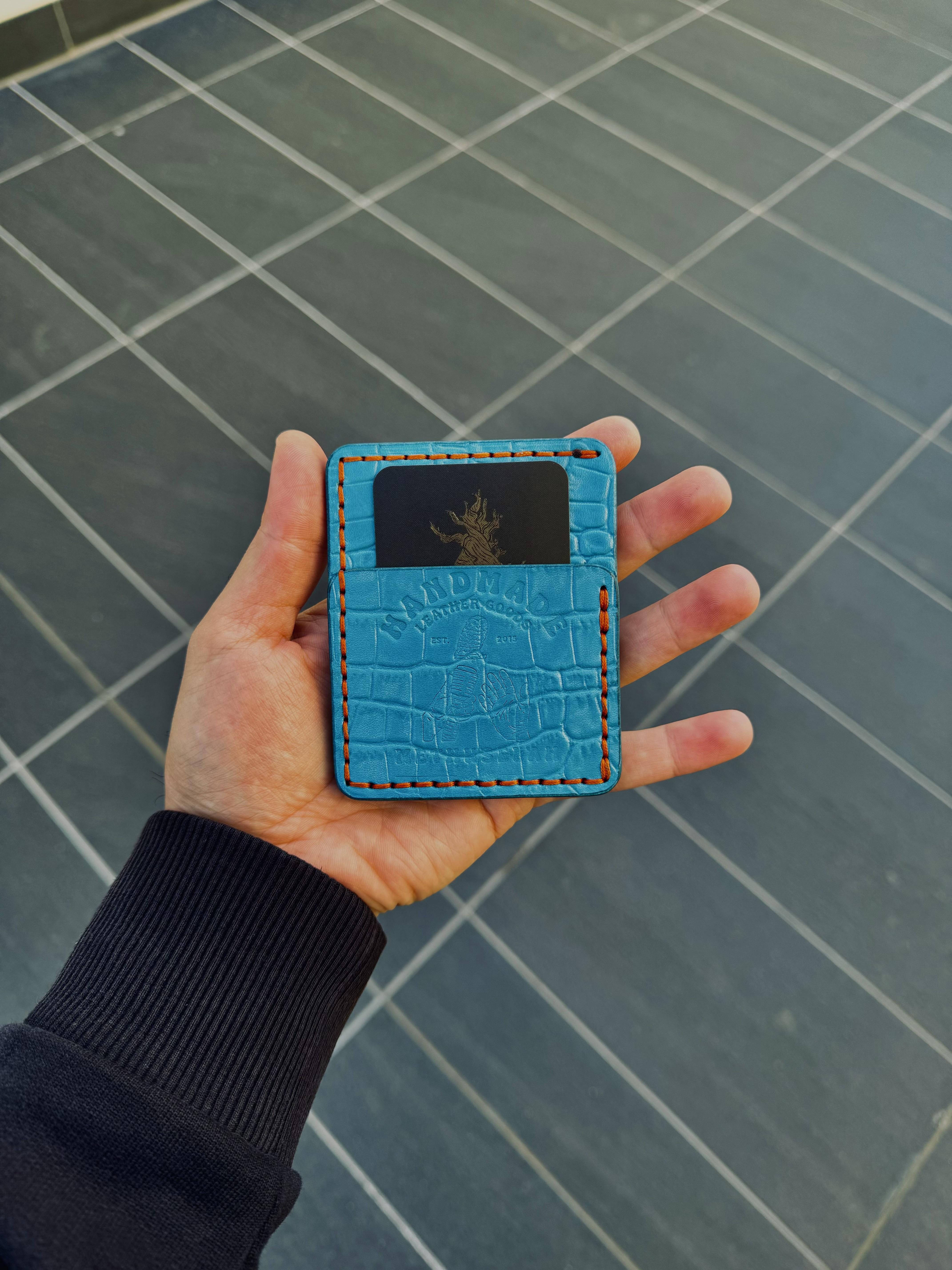 Velcro patchy 😅🍊🩵🤌🏼🧵 | Scrolller