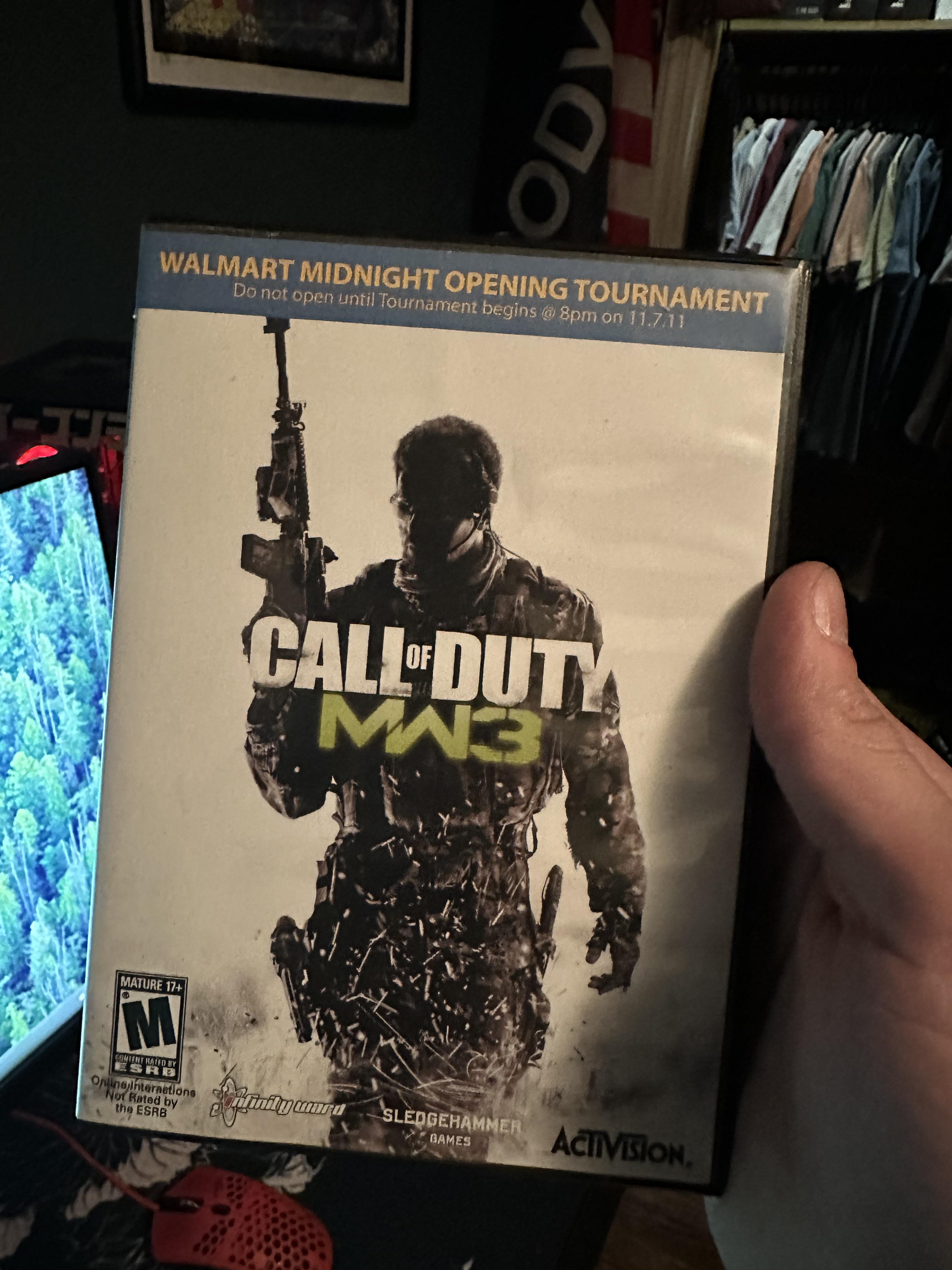 [MW3] Prize Copy Won from Walmart Midnight Launch | Scrolller