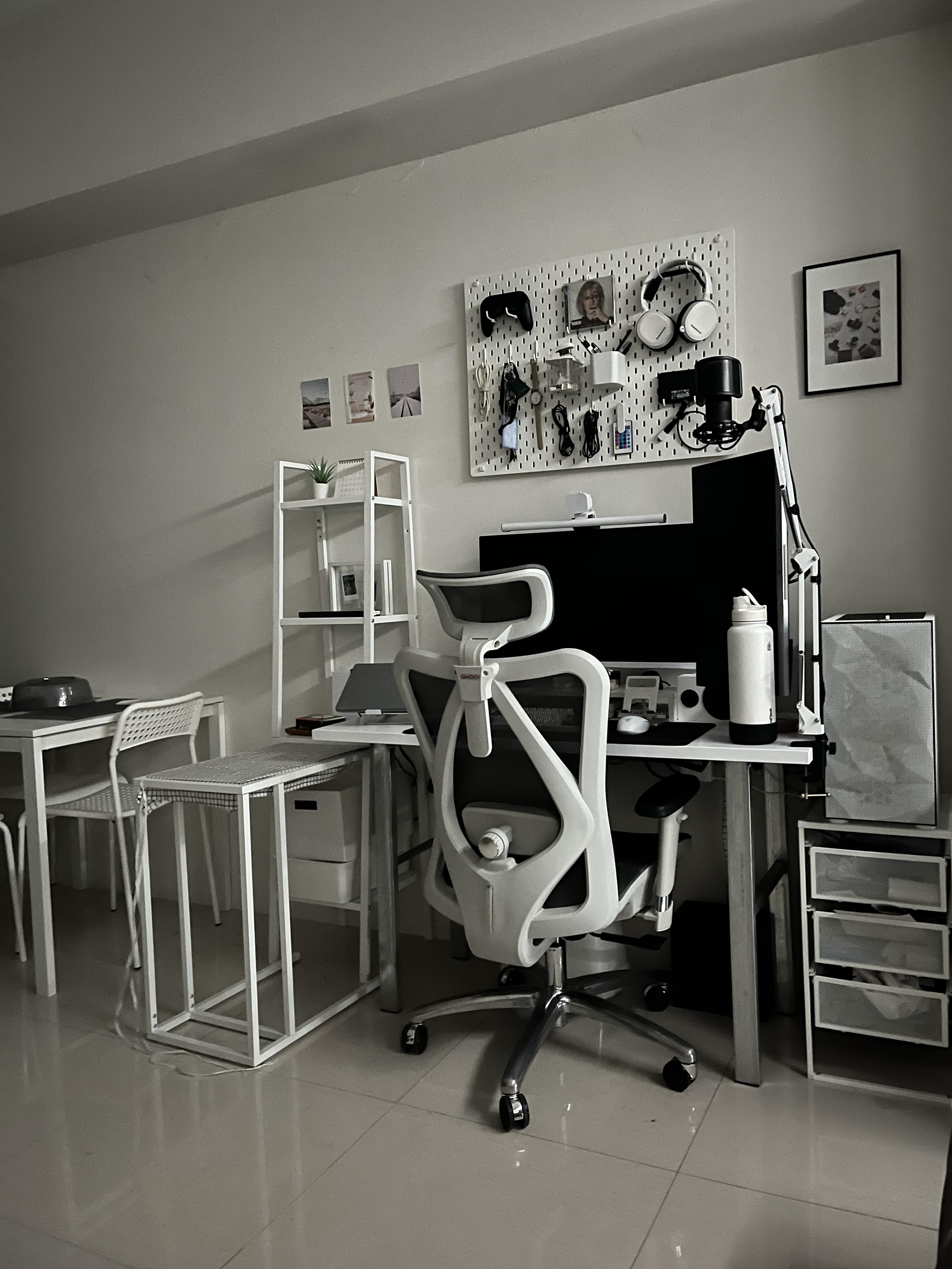 Sharing photos of my 24sqm unit. Almost done decorating the walls | Scrolller