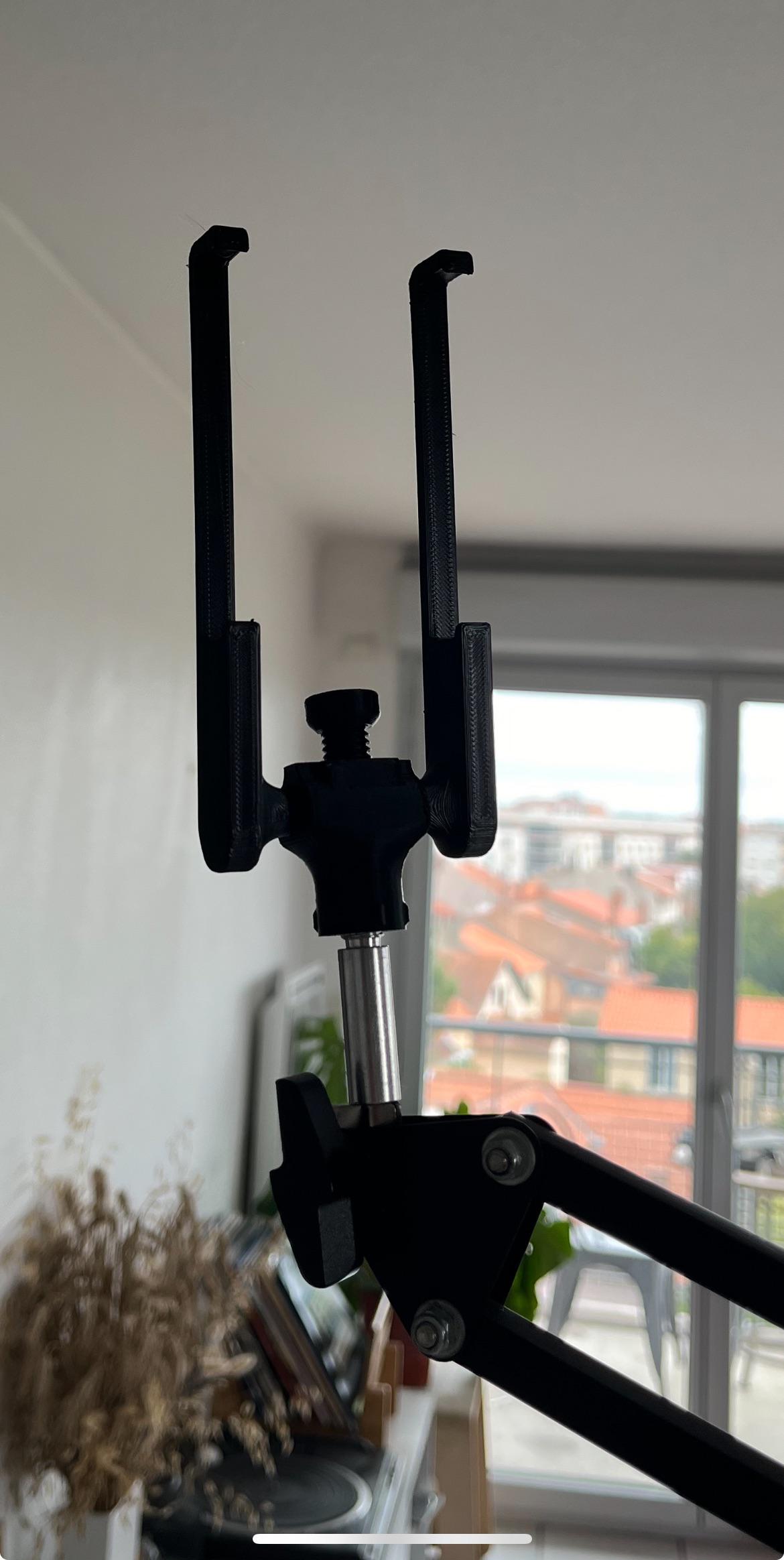 I made my first print in place design : a phone holder for tripods | Scrolller