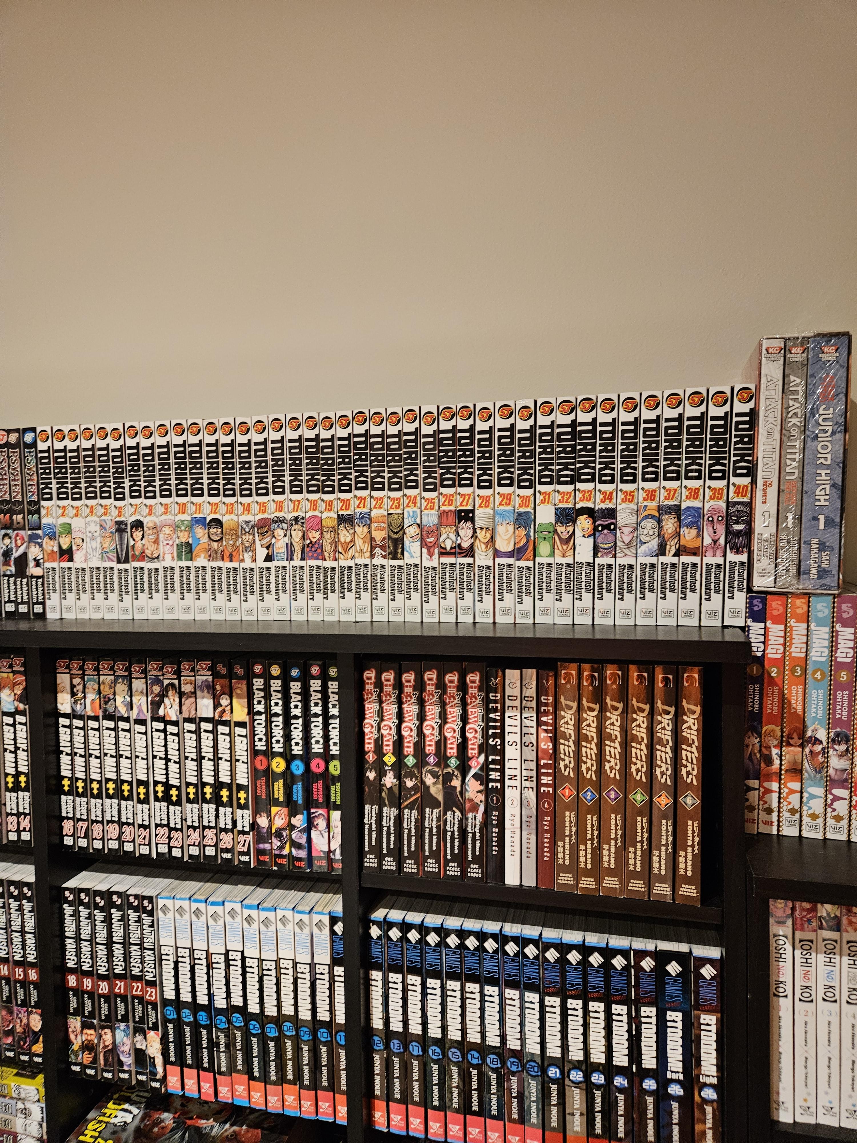 HUGE MANGA HAUL | Scrolller