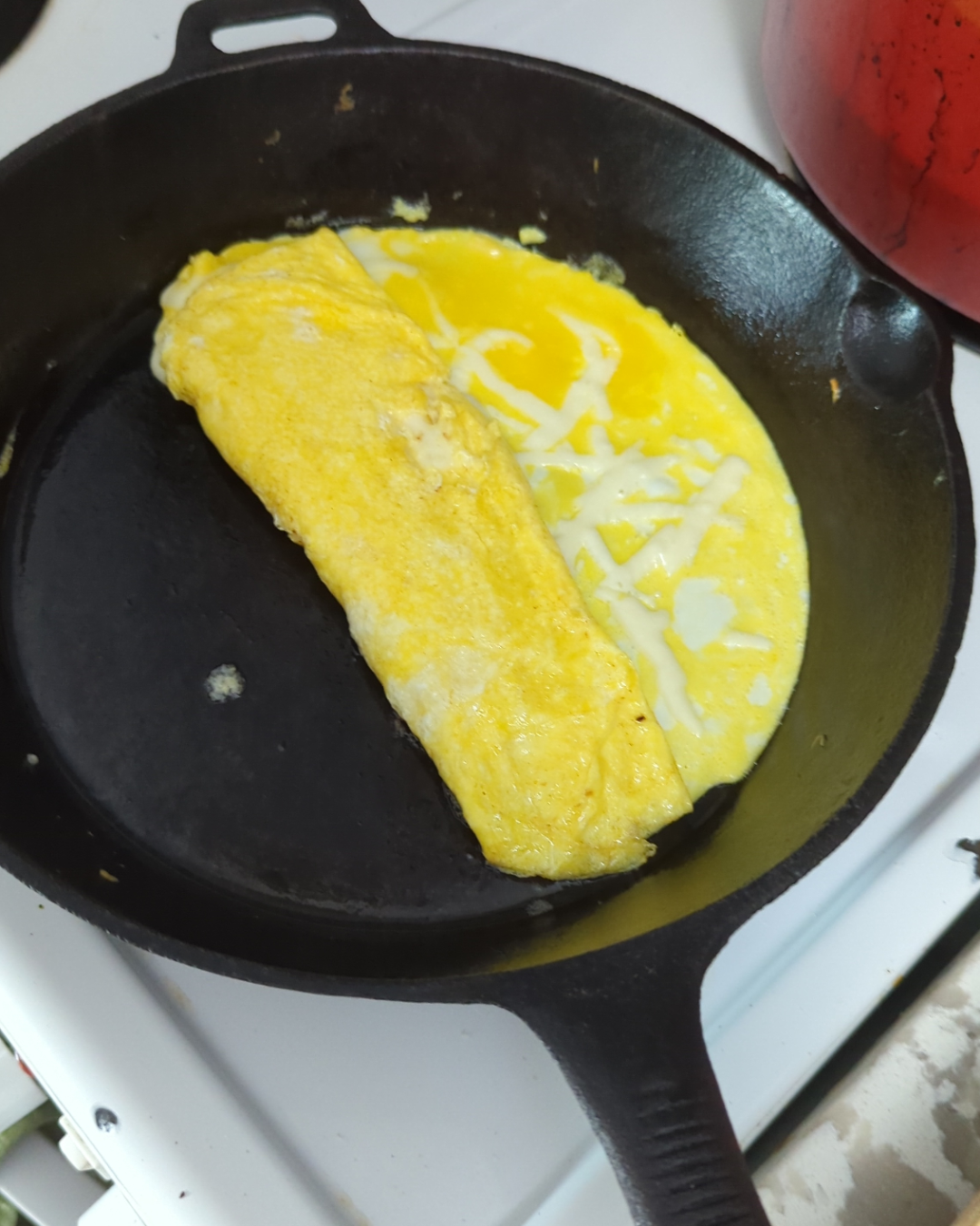 Working on my rolled omelette techniques, I can't imagine it turning out without a nice slidey ...