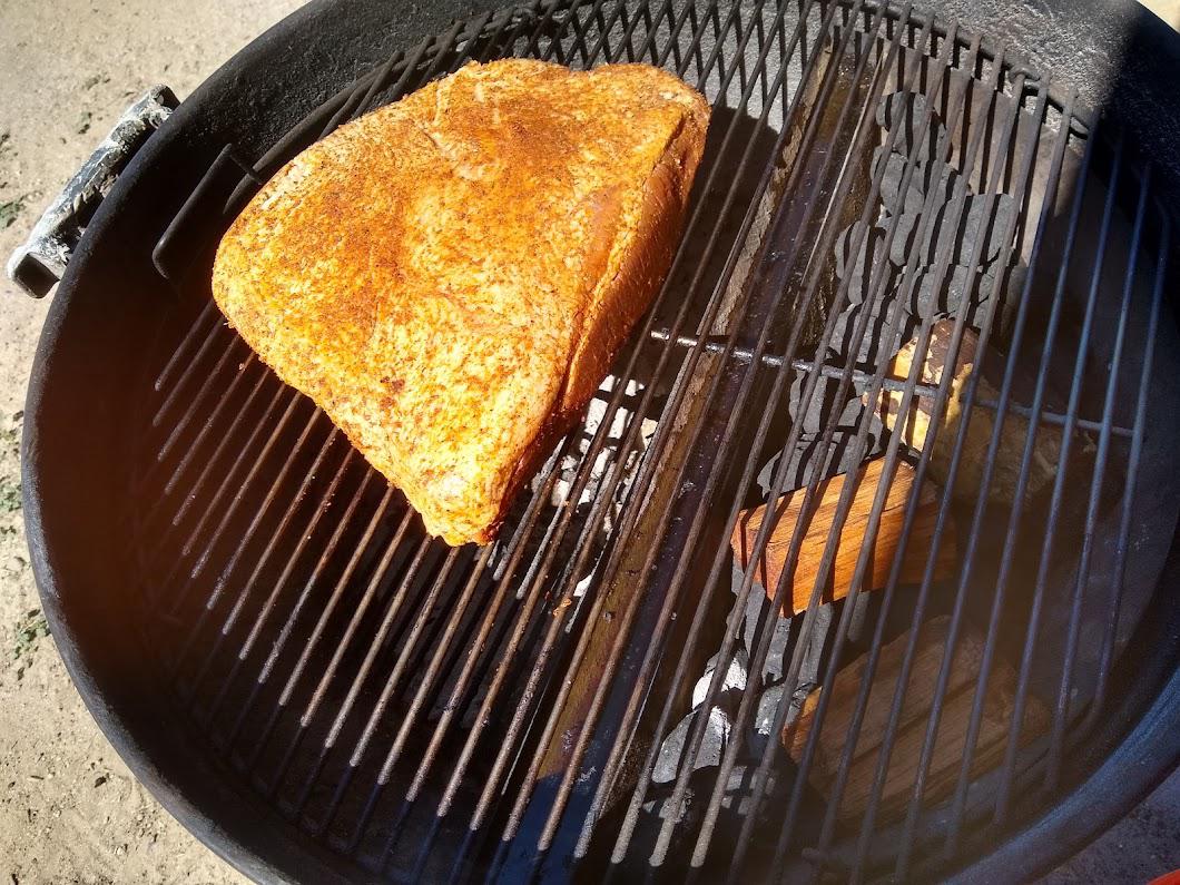 [homemade] Brisket Smoked w/ Weber Kettle and Slow N' Sear Insert ...