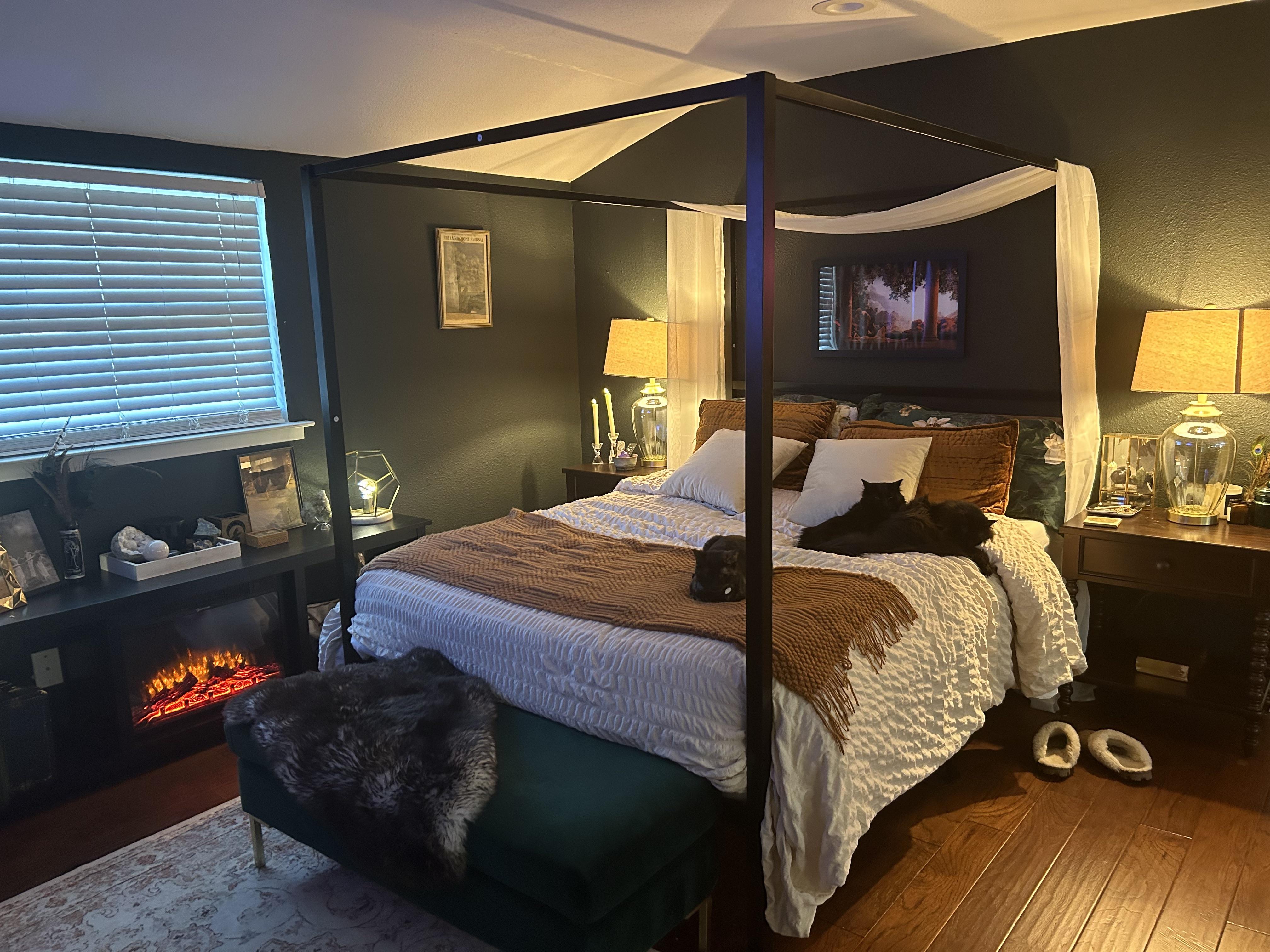 My bedroom | Scrolller