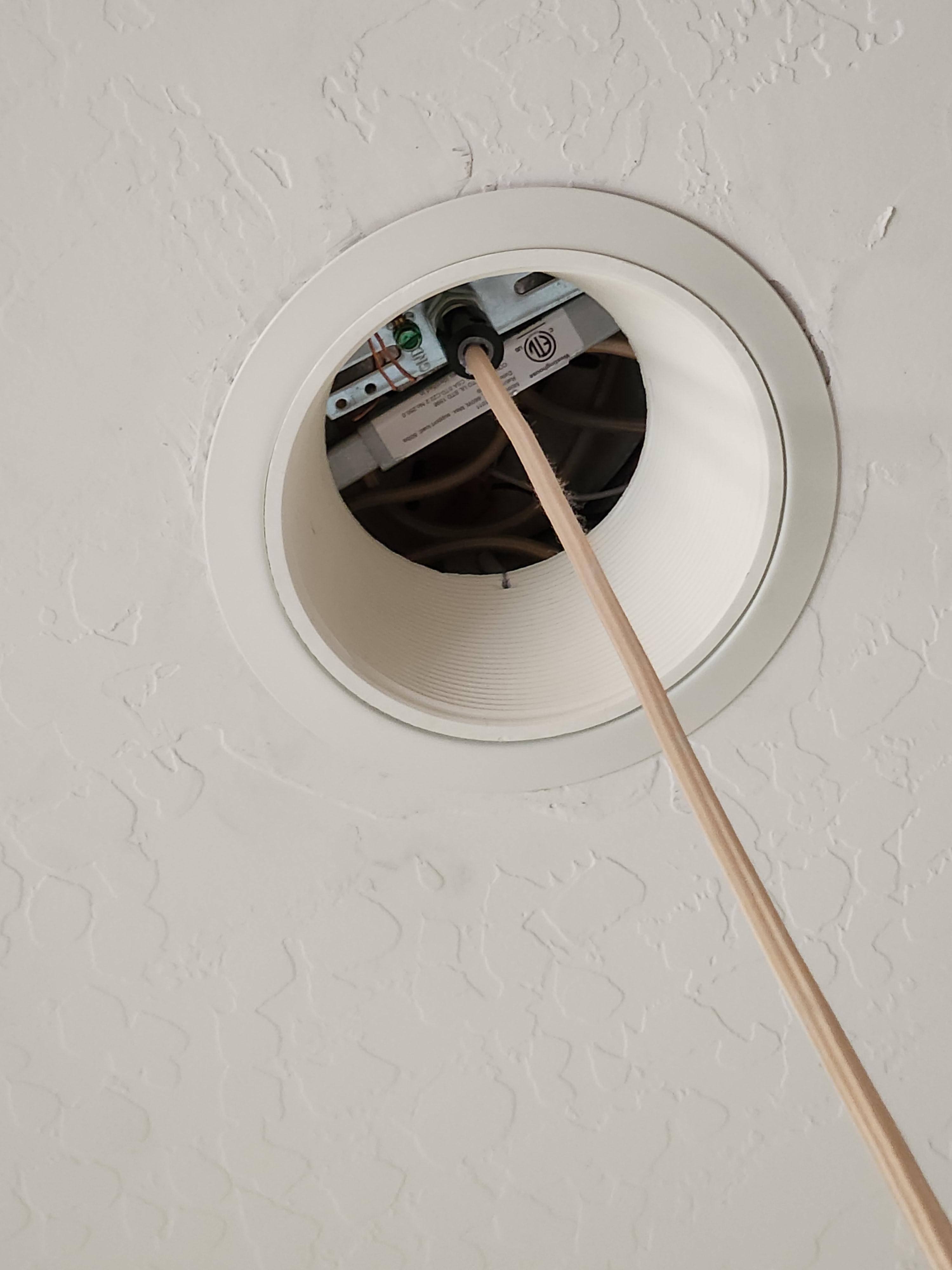 How to install this light correctly? | Scrolller