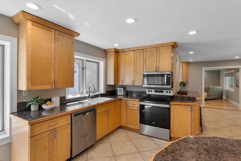 DIY kitchen remodel | Scrolller