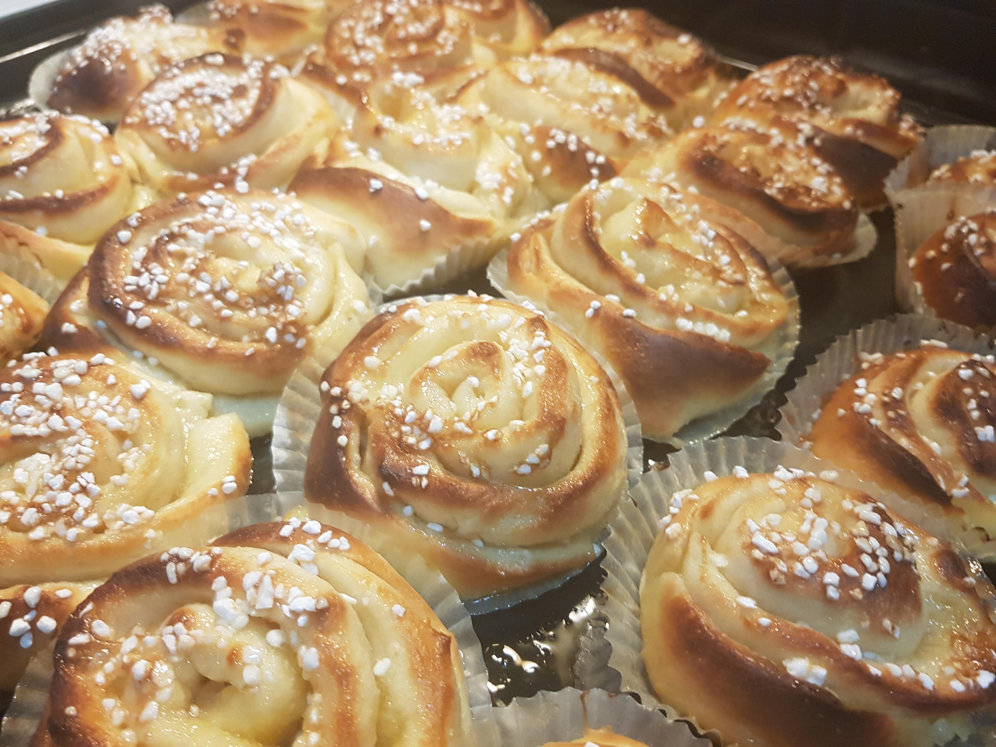 Vanilla cinnamonrolls [homemade] | Scrolller