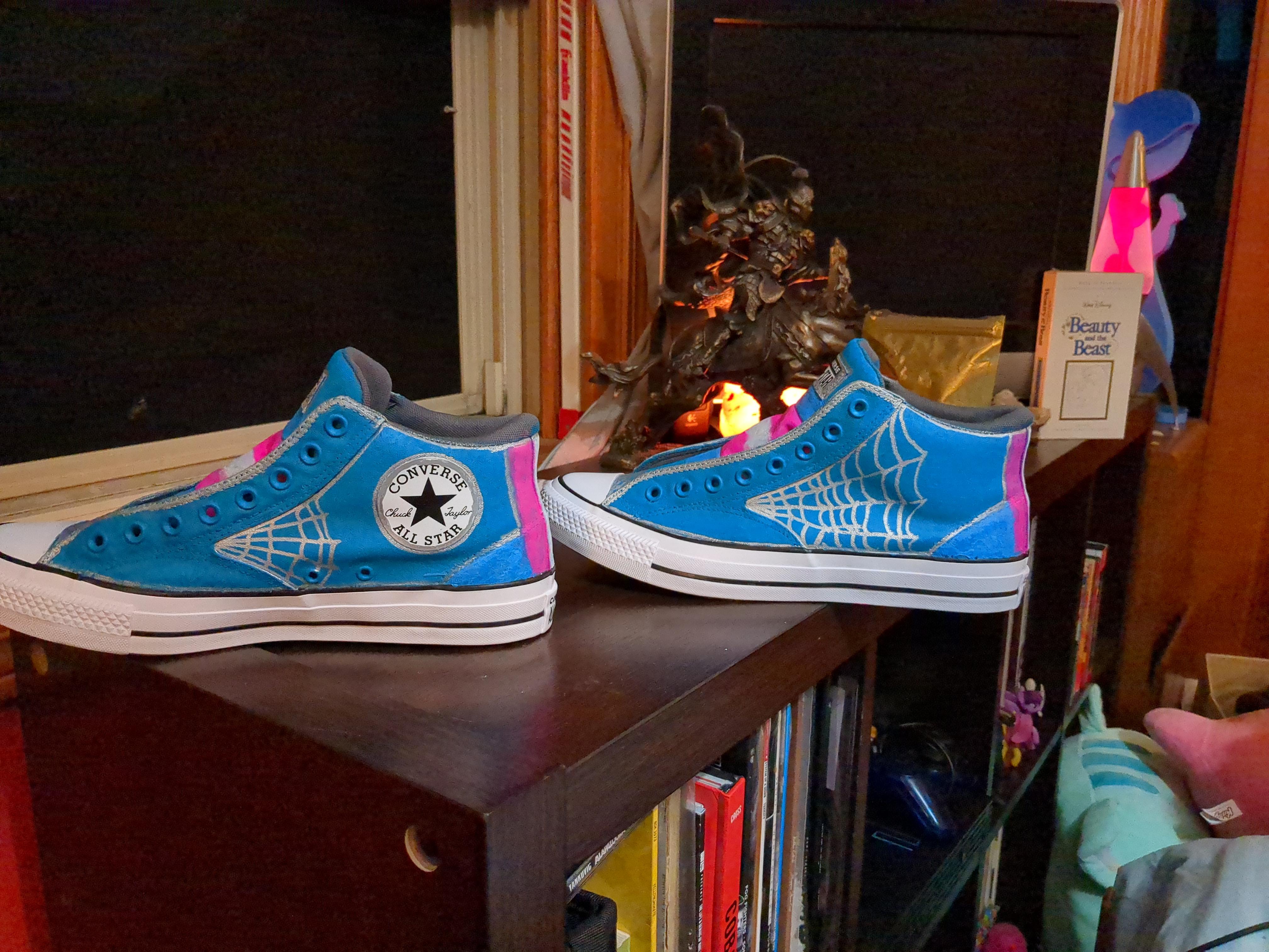 Are those my chucks (cosplay prop) | Scrolller