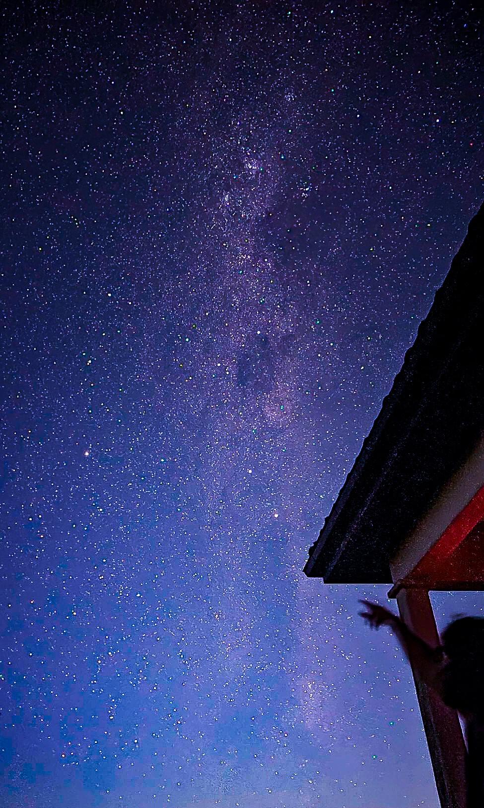 Gazing at the southern skies | Scrolller