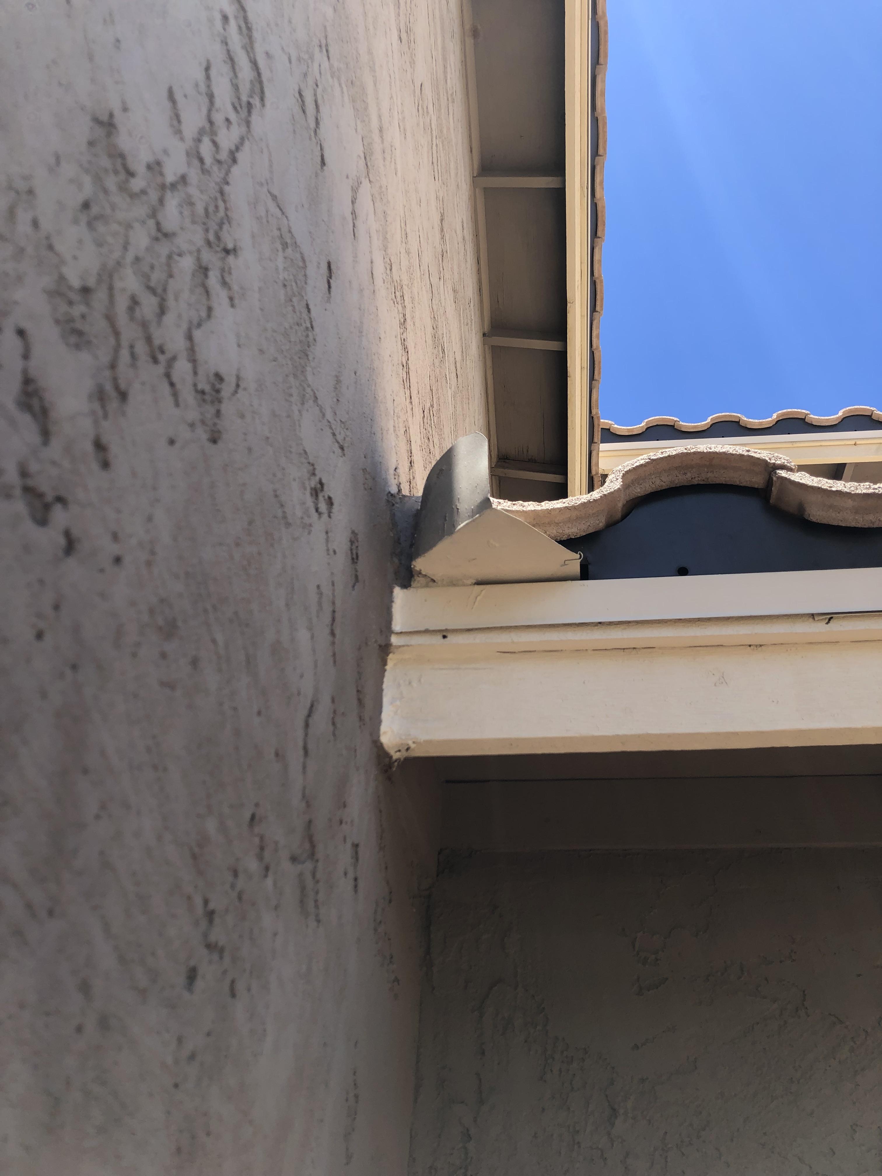 Thoughts on these discoloration spots on exterior stucco? | Scrolller
