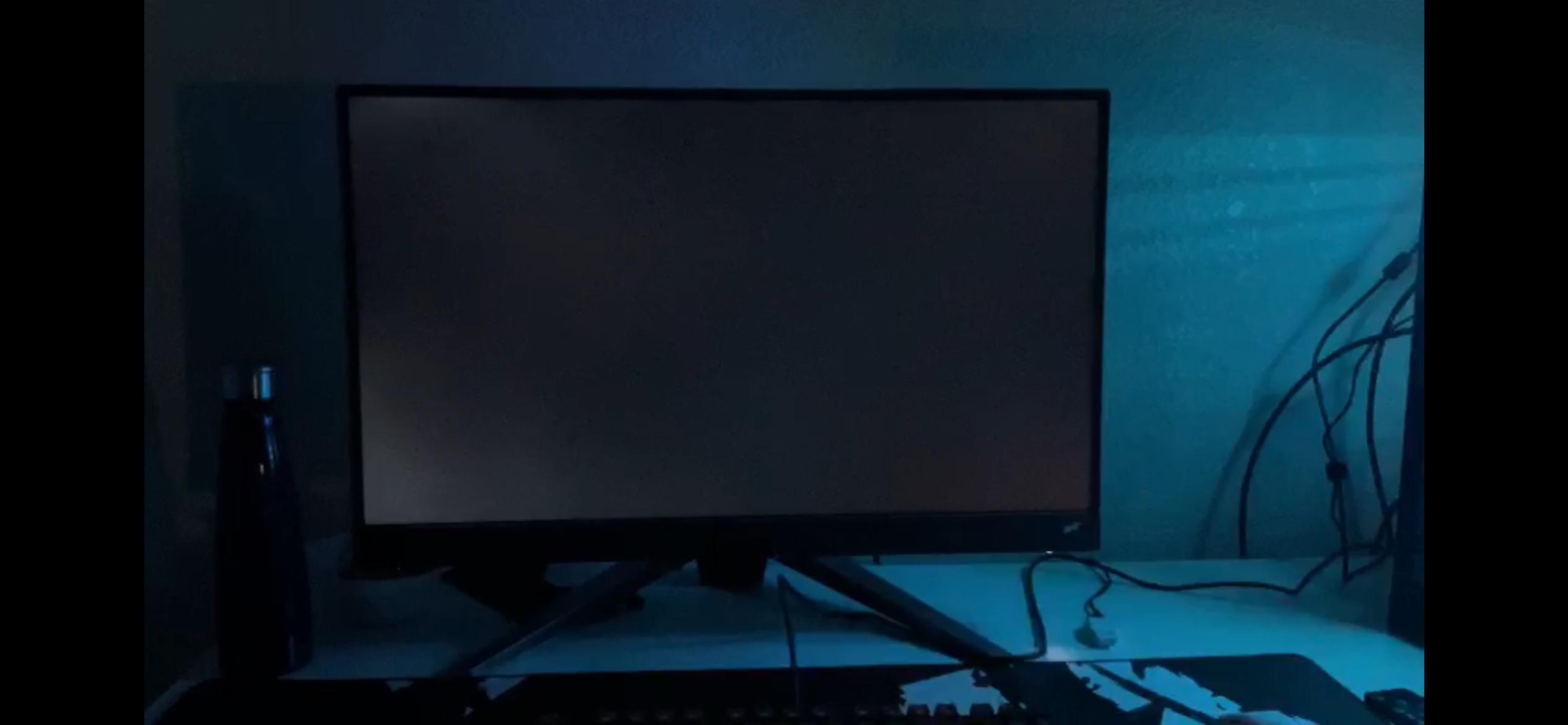 My friend’s pc has a black screen | Scrolller