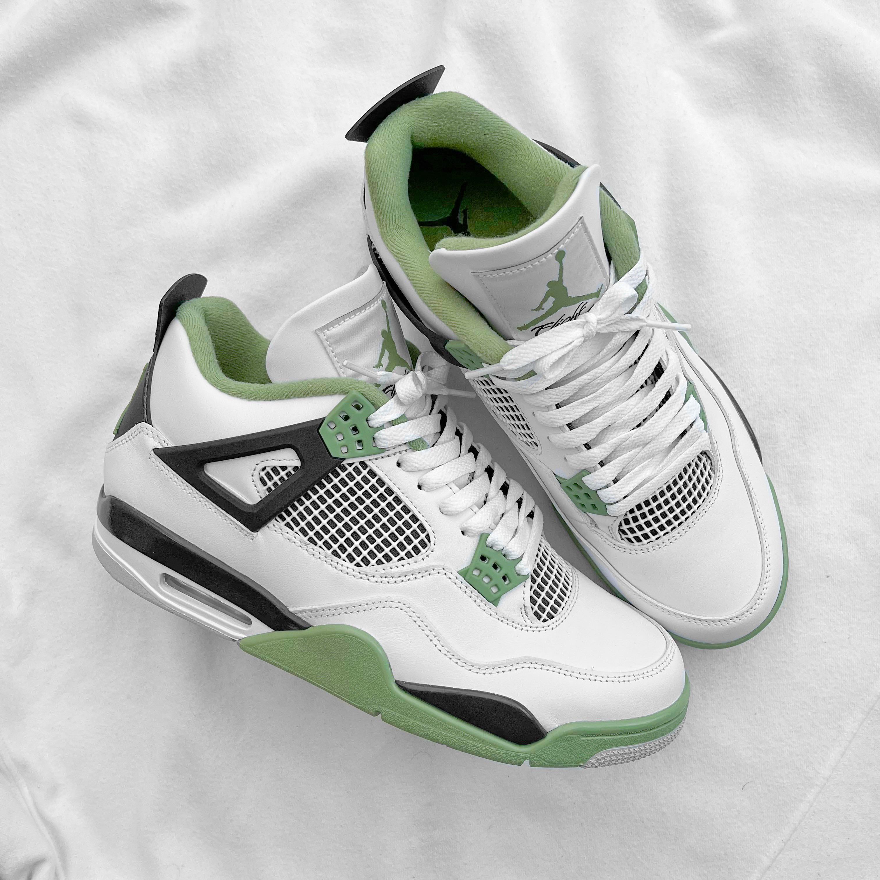 Seafoam 🧩 💫 | Scrolller