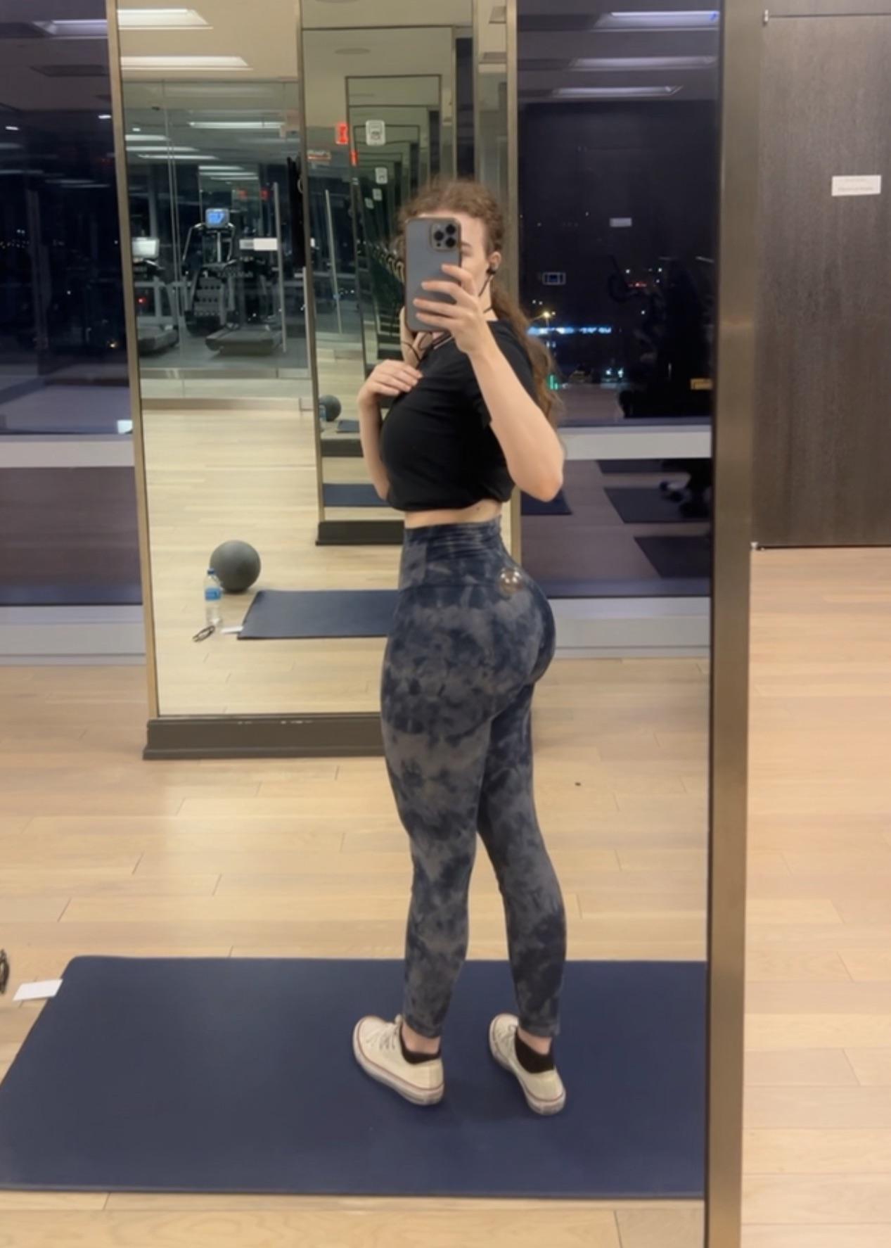 Swipe for more | Scrolller