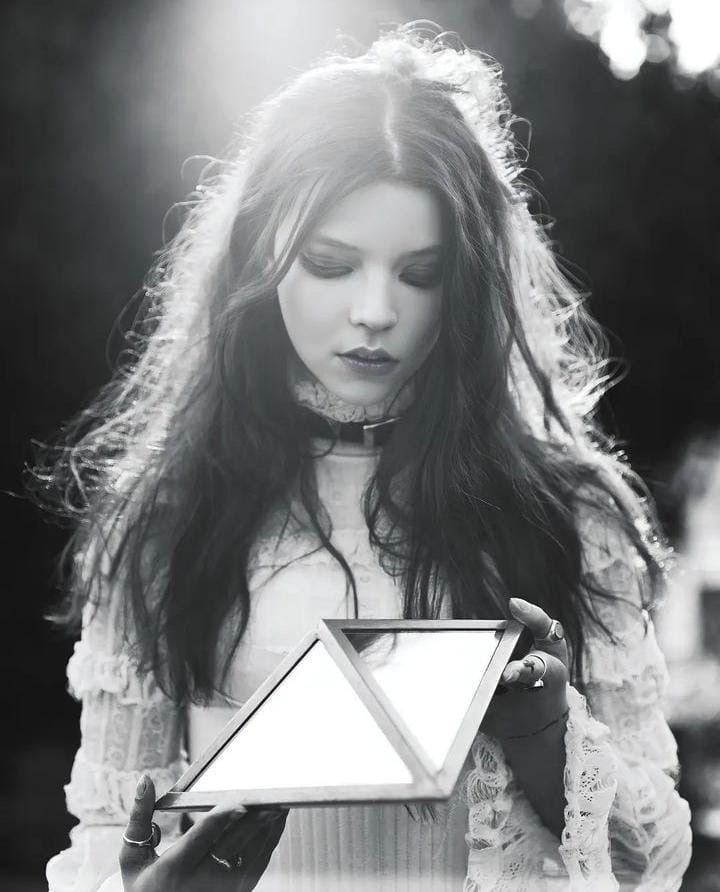 Anya Gothic Style | Scrolller