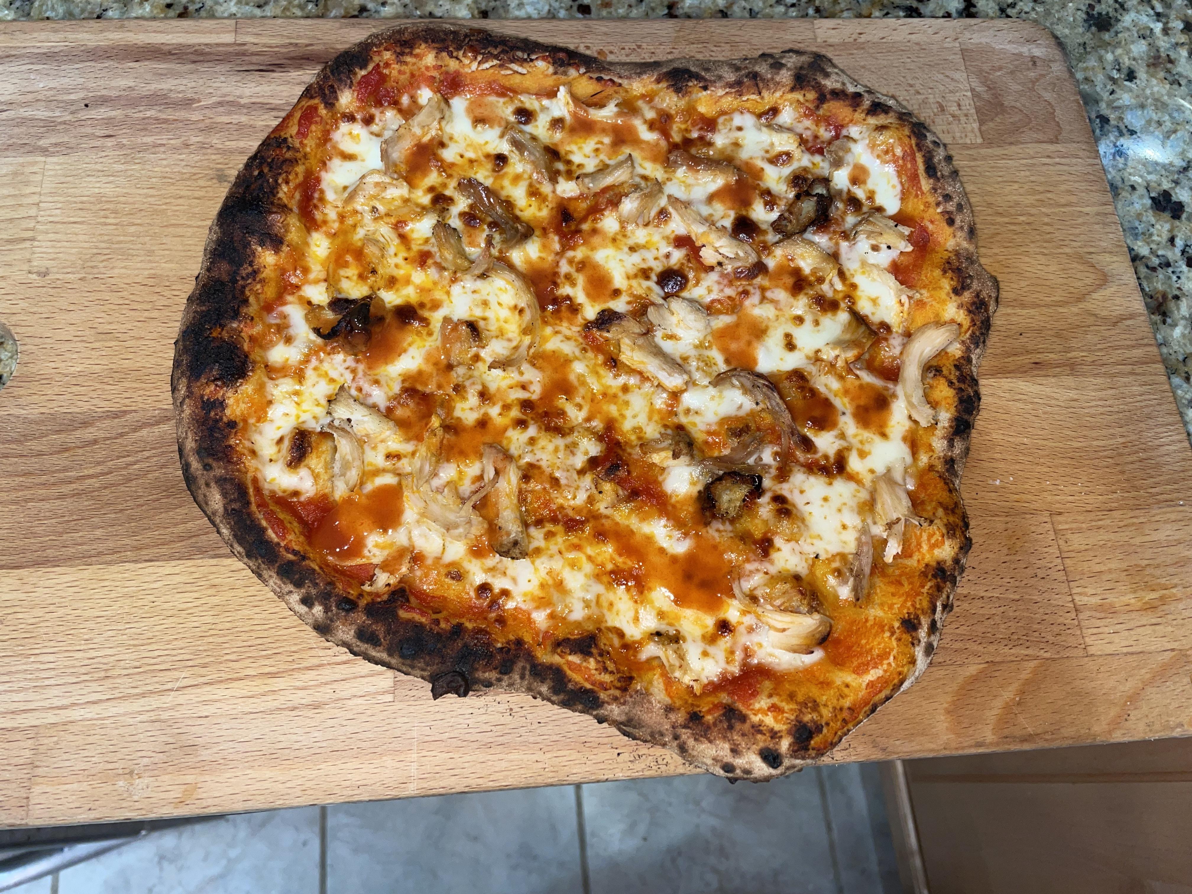 Chicken Hot Sauce Pizza | Scrolller