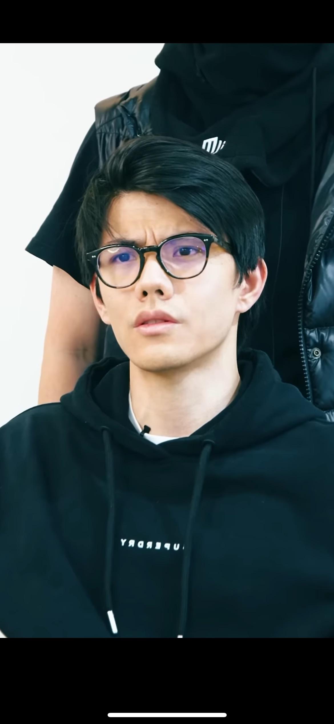 Help identifying glasses | Scrolller
