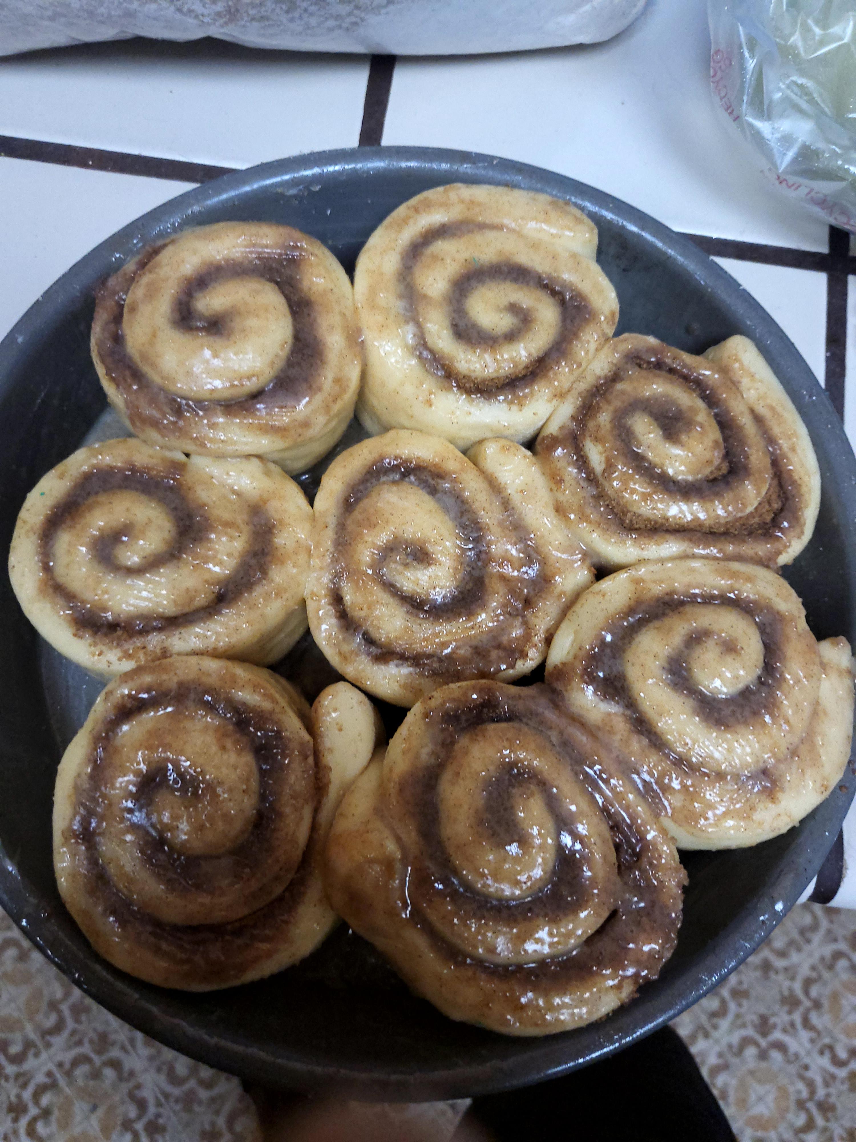 Discover more like Food: Cinnamon rolls. [homemade] and Related Content | Scrolller