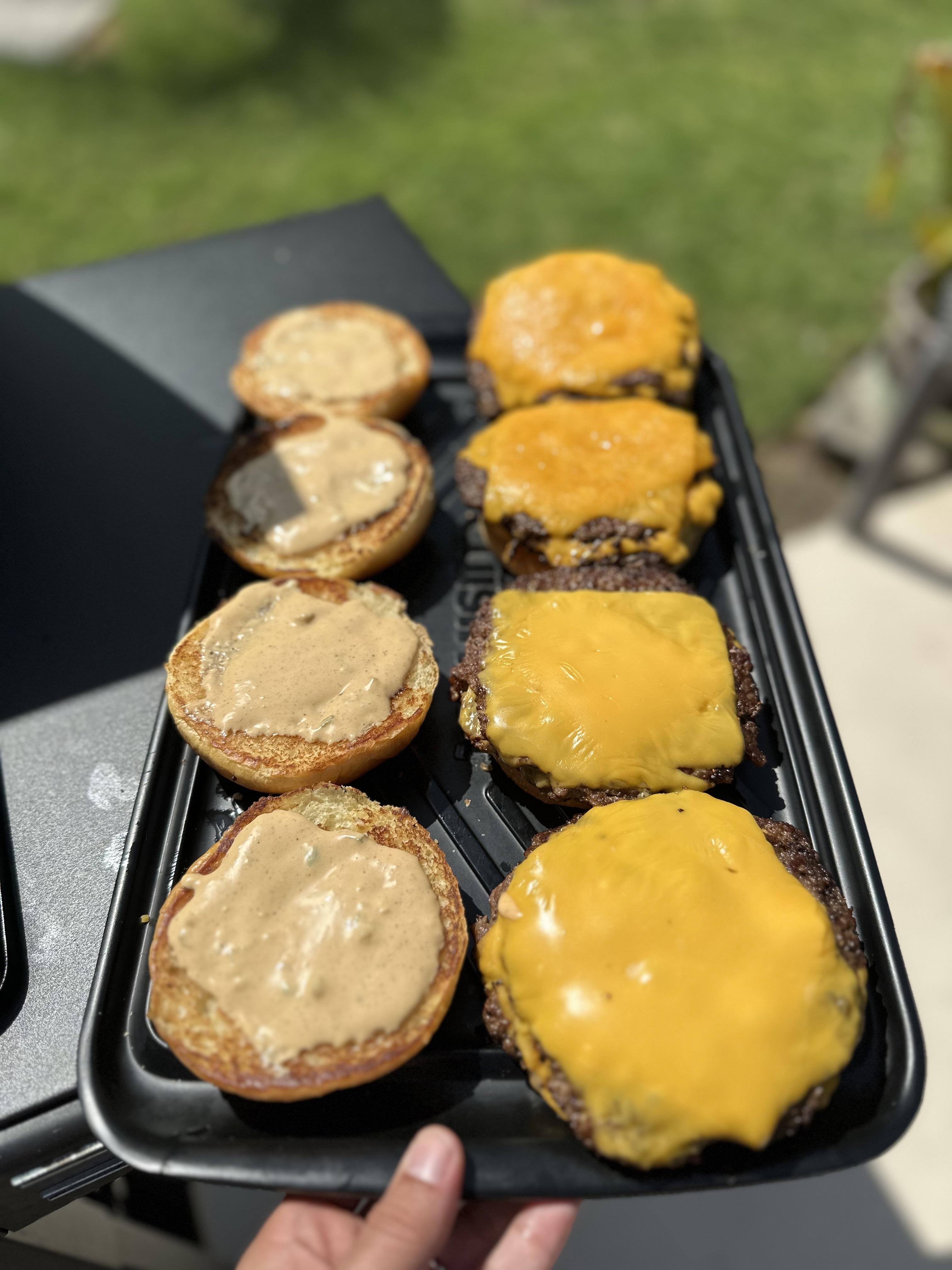 Weekend Smash Burgers | Scrolller