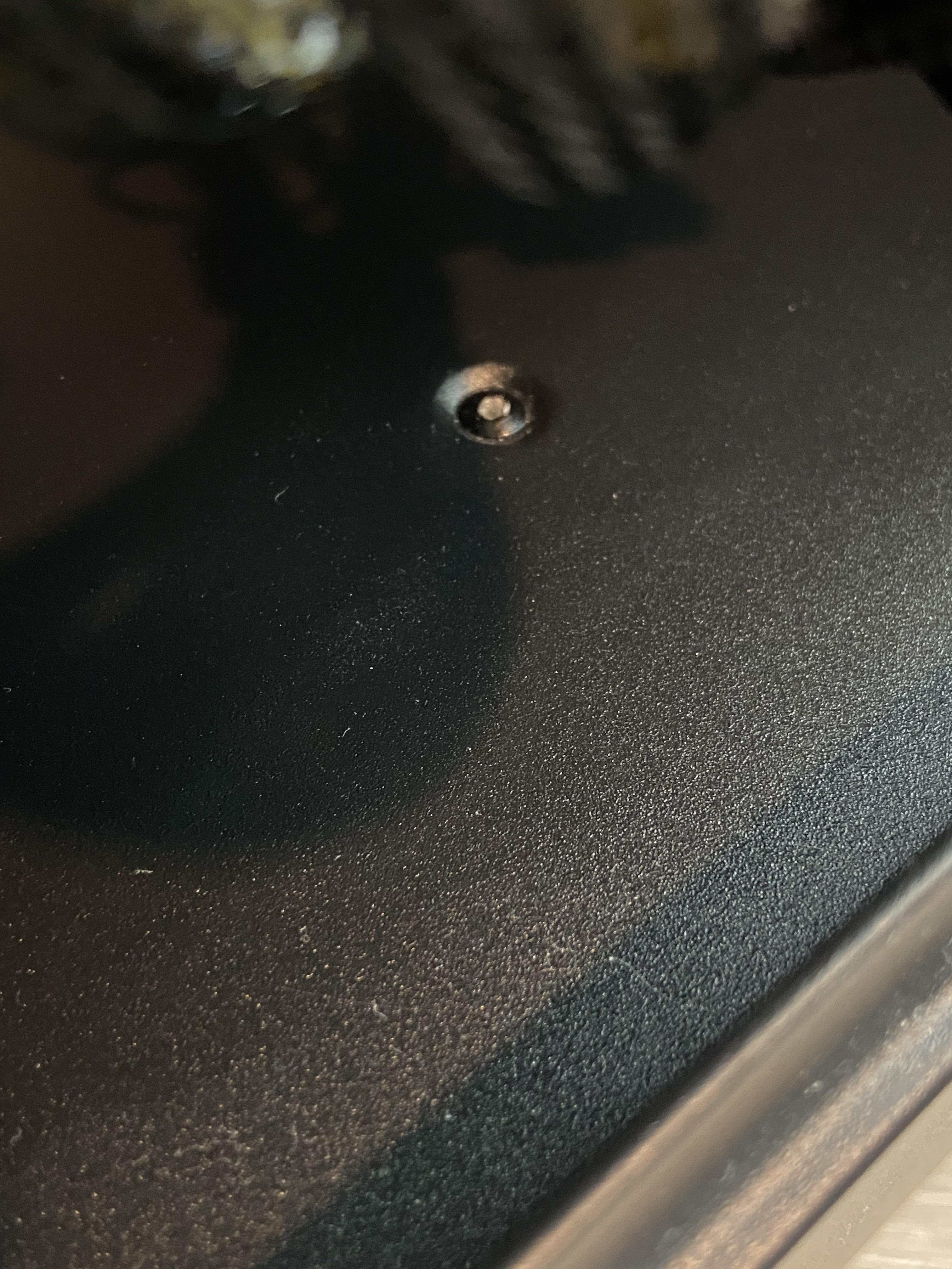 How do I remove these screws without stripping them? | Scrolller