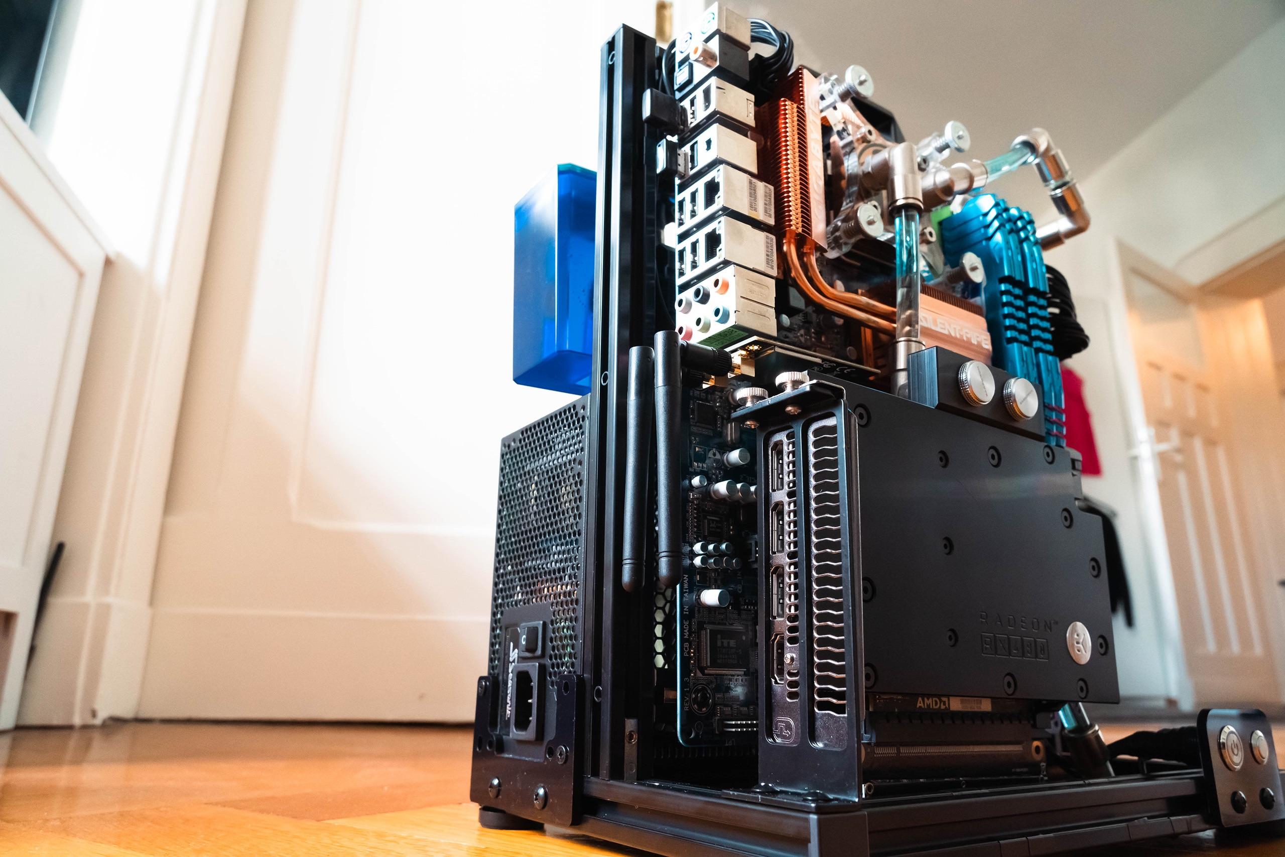 X48 Q9650 Setup on Open Frame | Scrolller