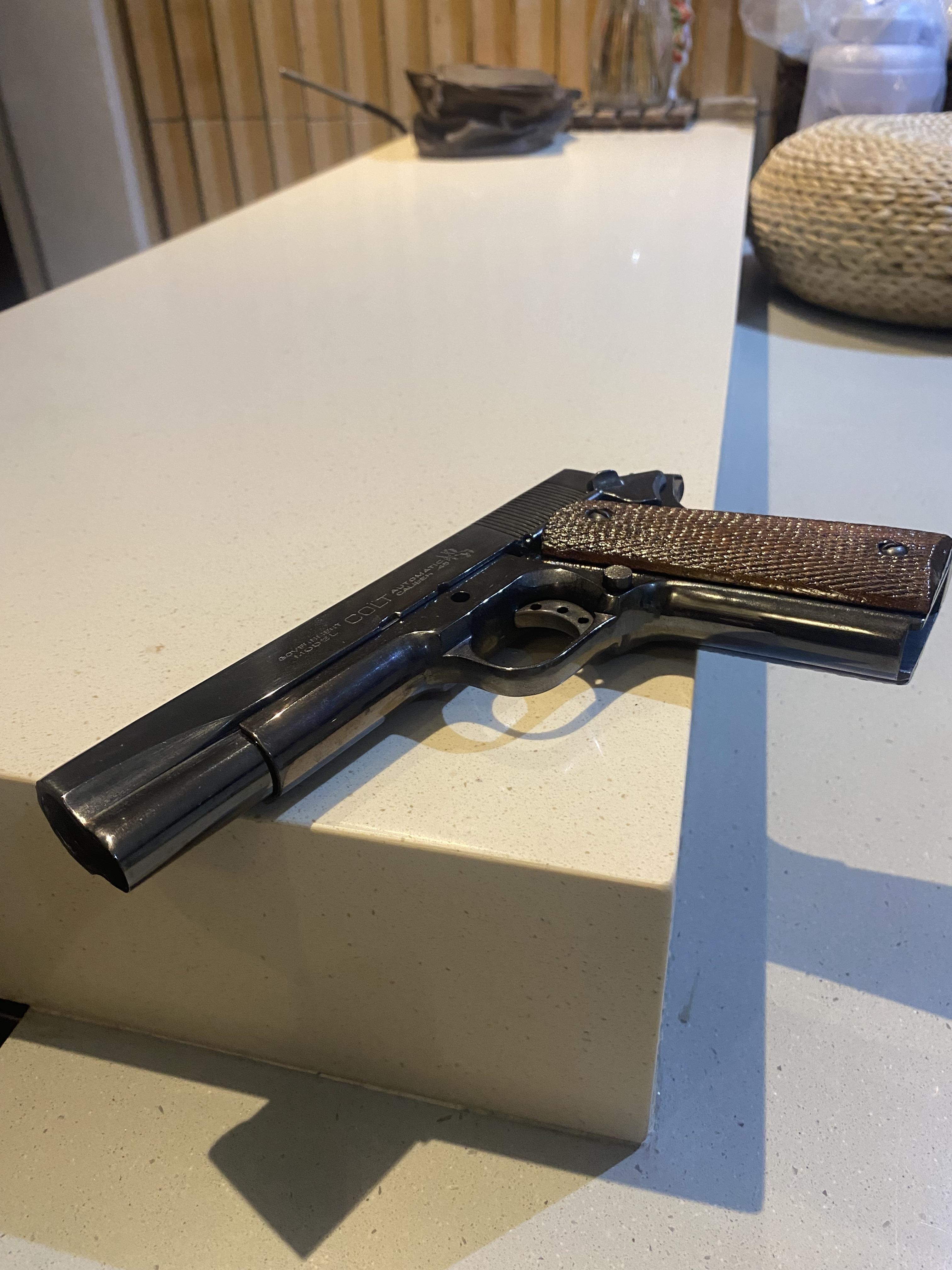 Custom 1911 | Scrolller