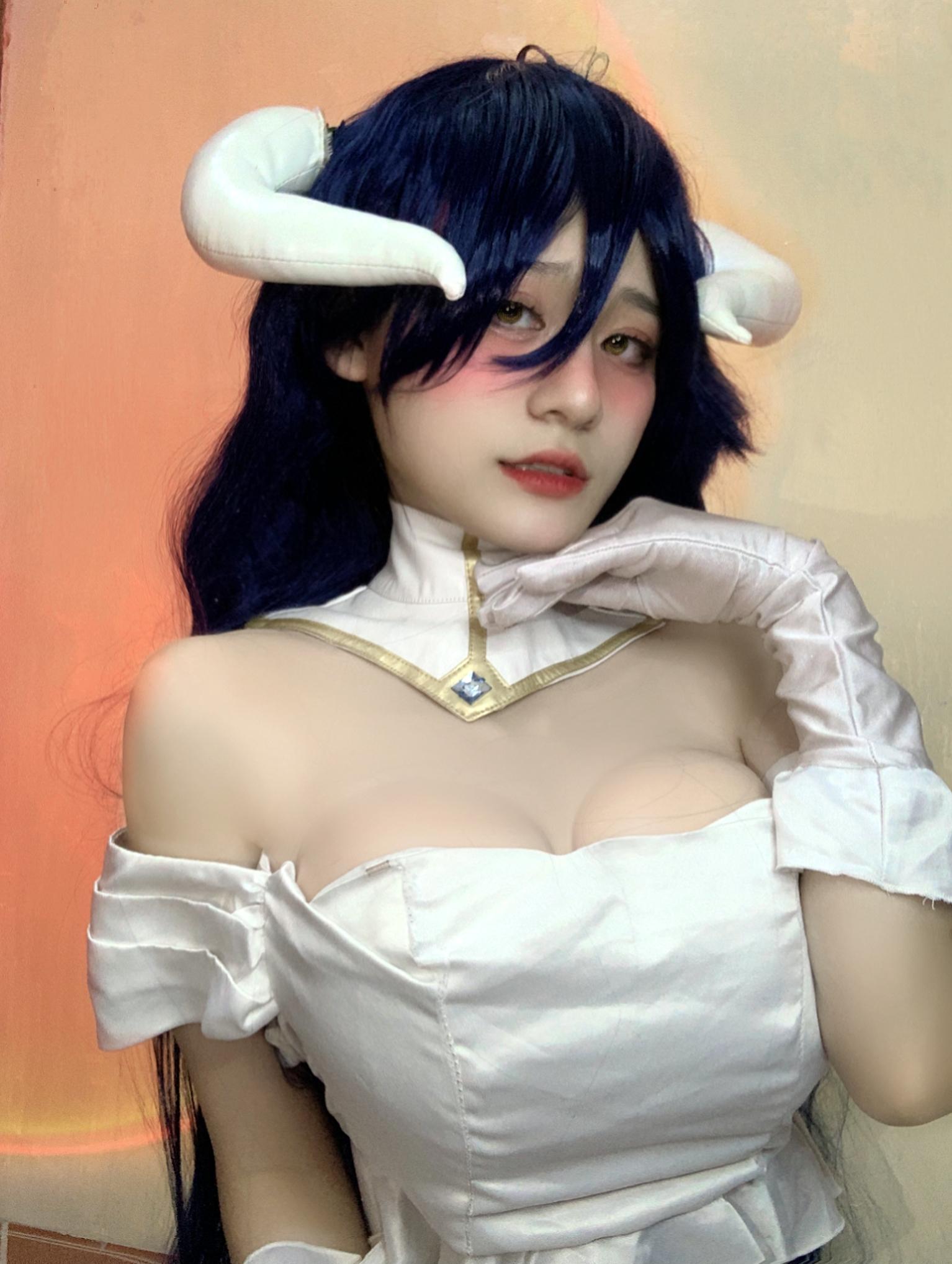 Albedo, Overlord by lucyyy_shy | Scrolller