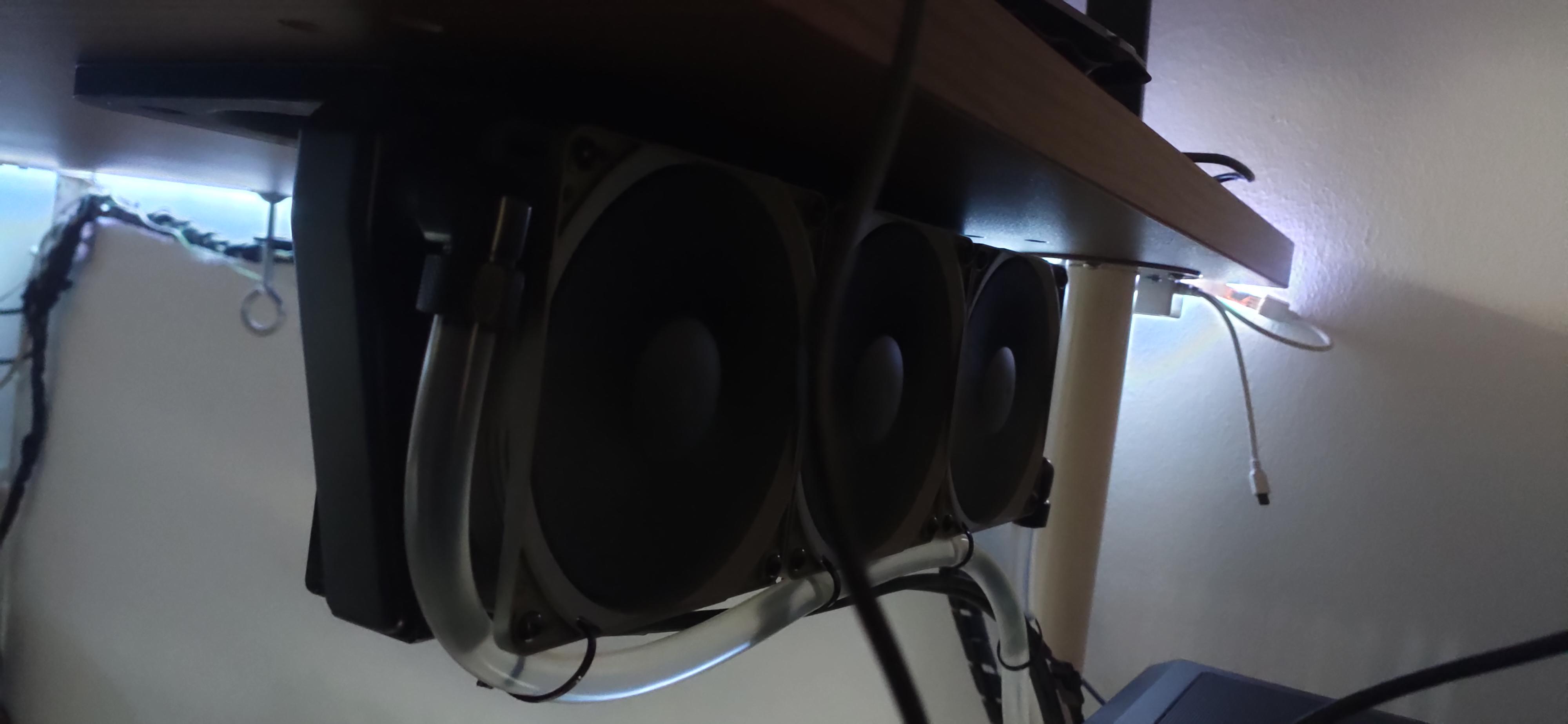 External rad via quickconnects and 3D-printed mountings | Scrolller