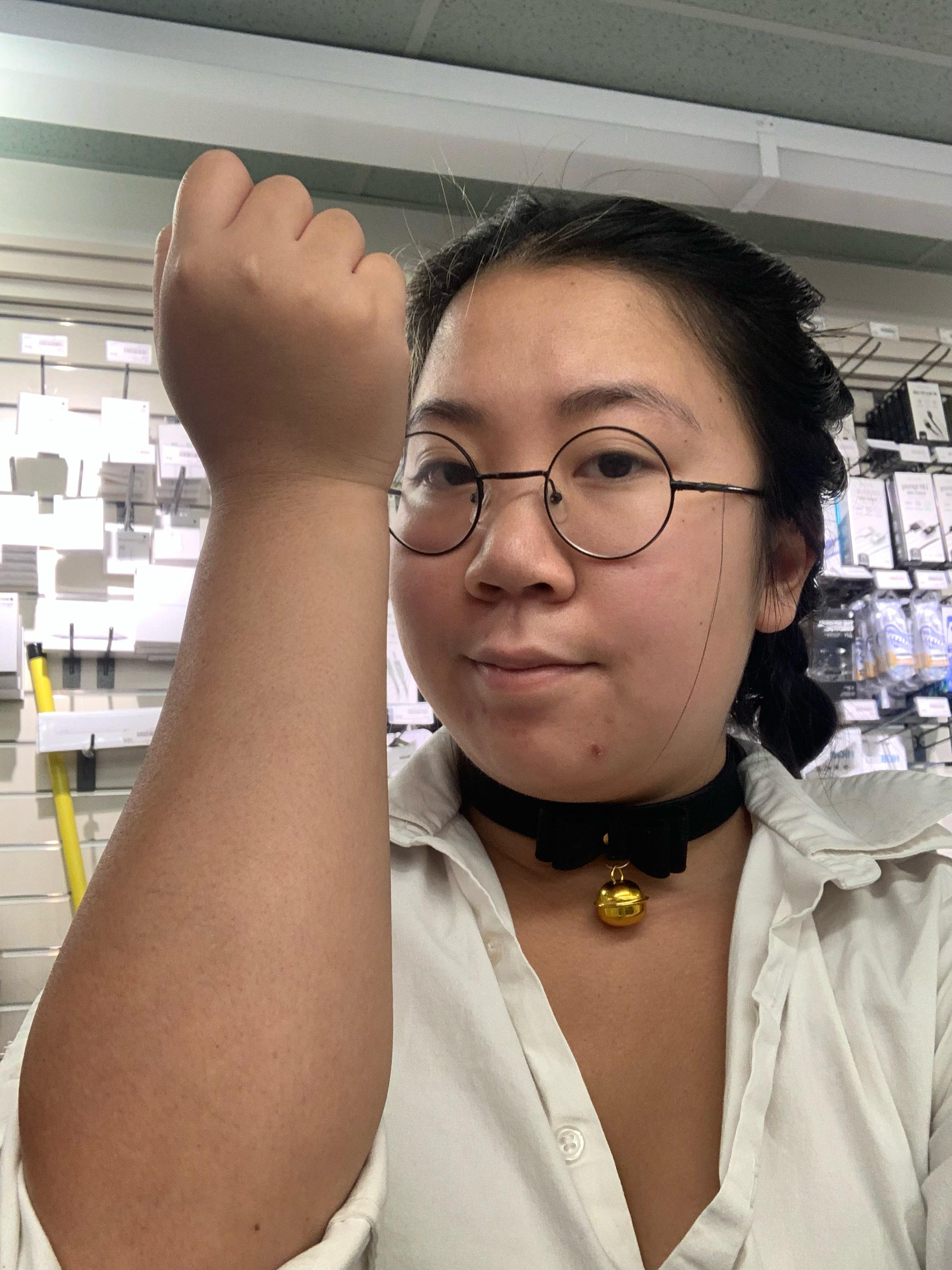 Help I don’t know what skin tone I am? | Scrolller