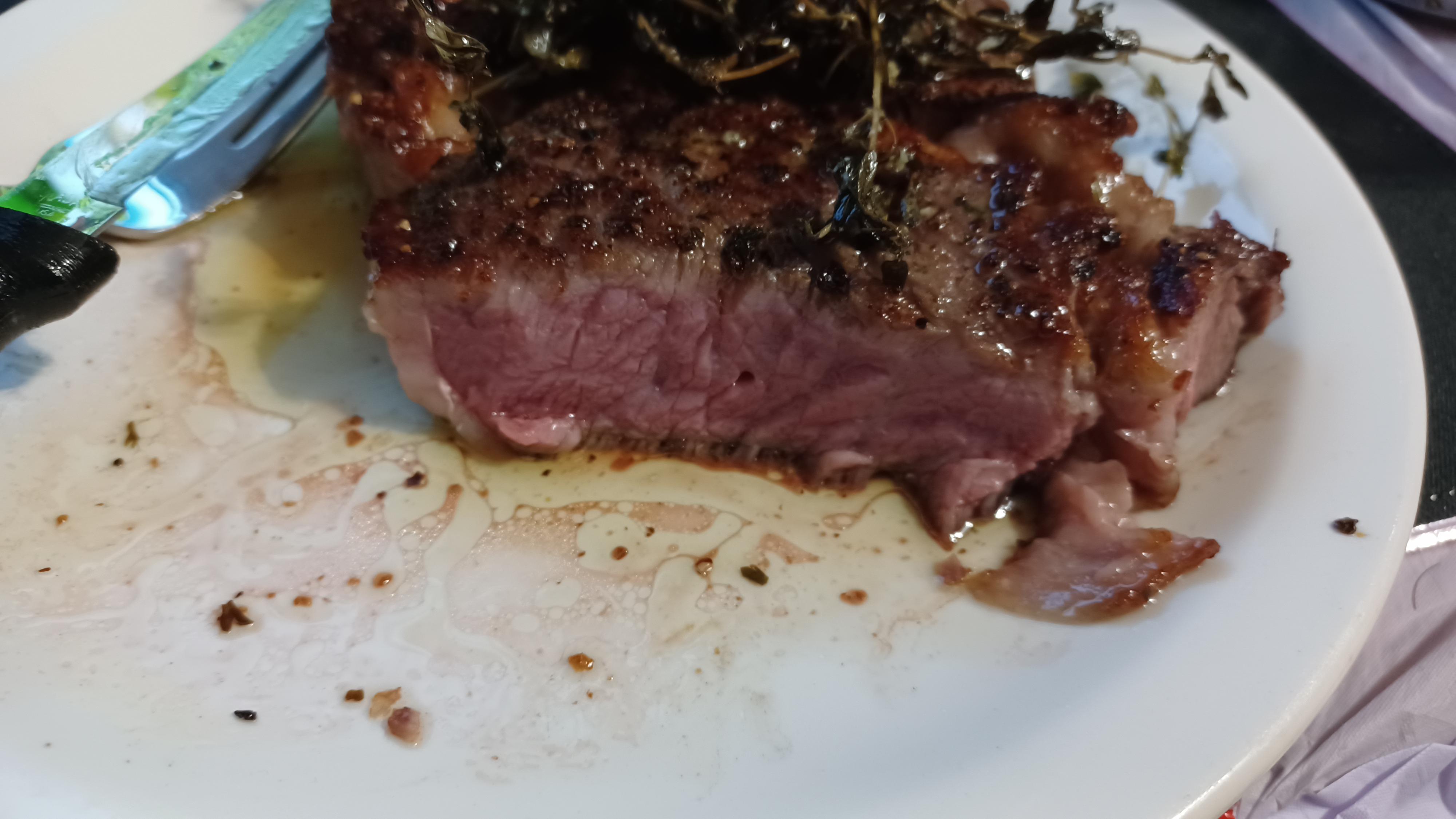 Ribeye, cast-iron. | Scrolller