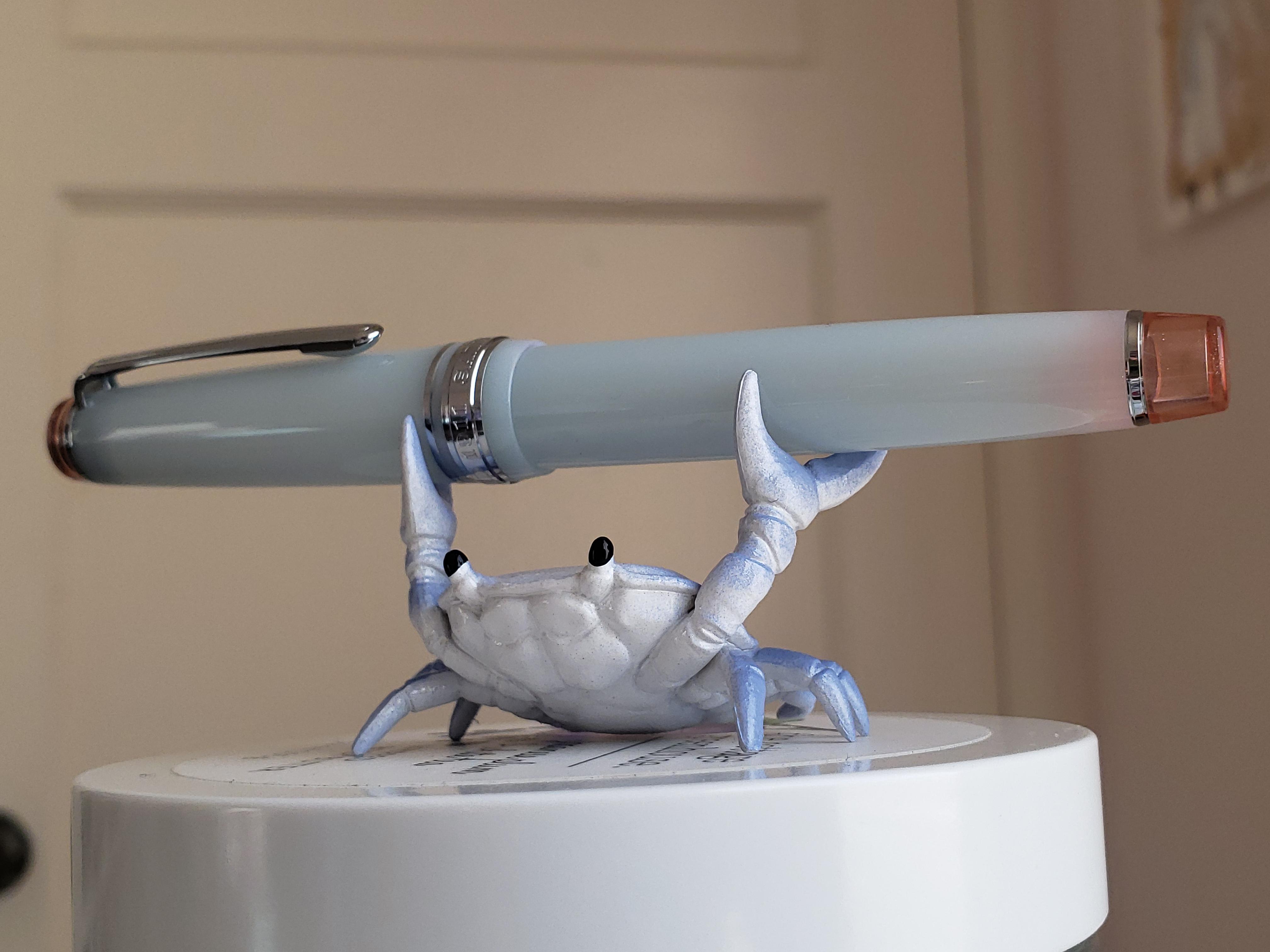 Heavy Lifter (SF Pen Show) | Scrolller