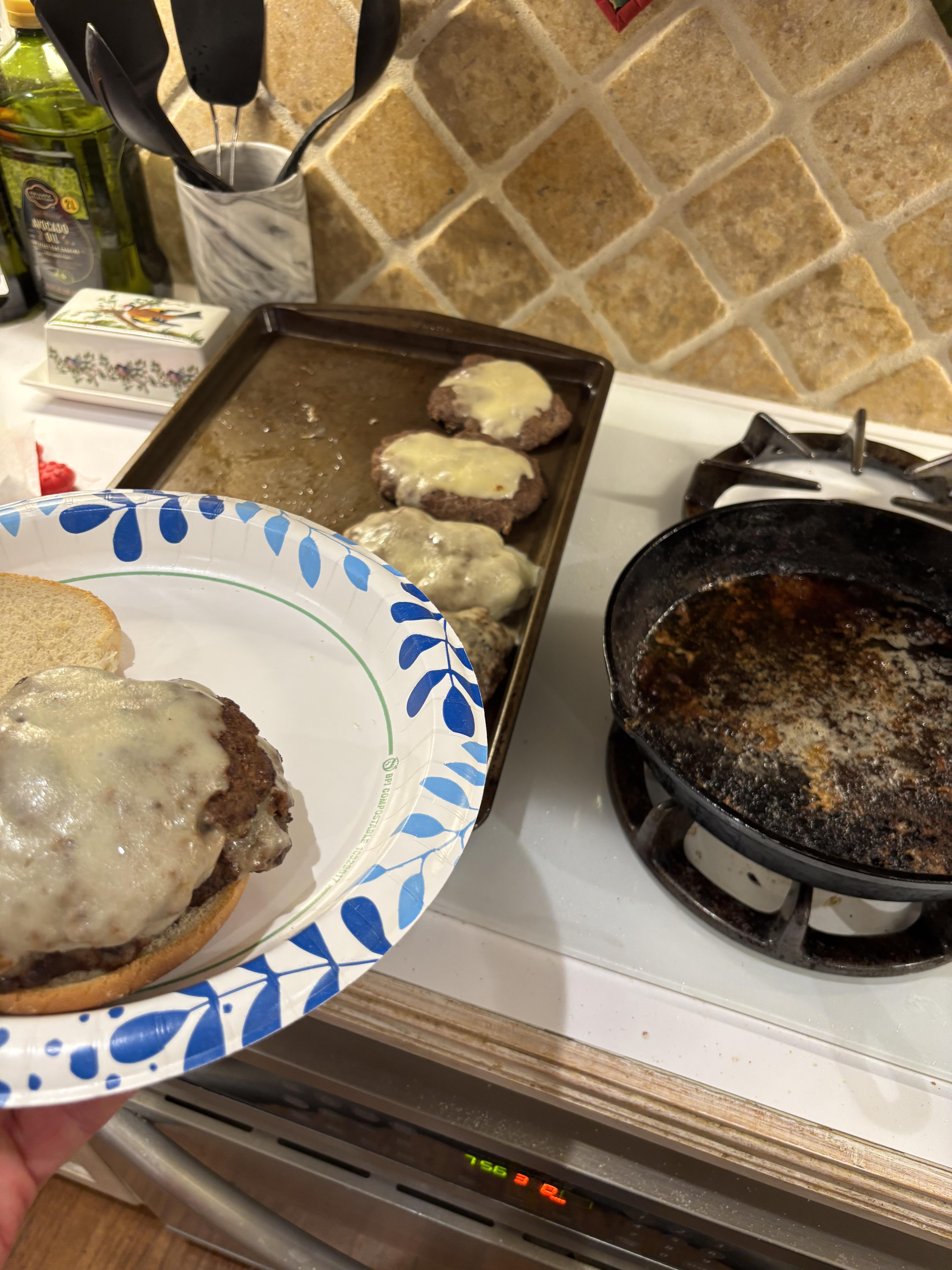 Smashed in cast iron or grilled | Scrolller