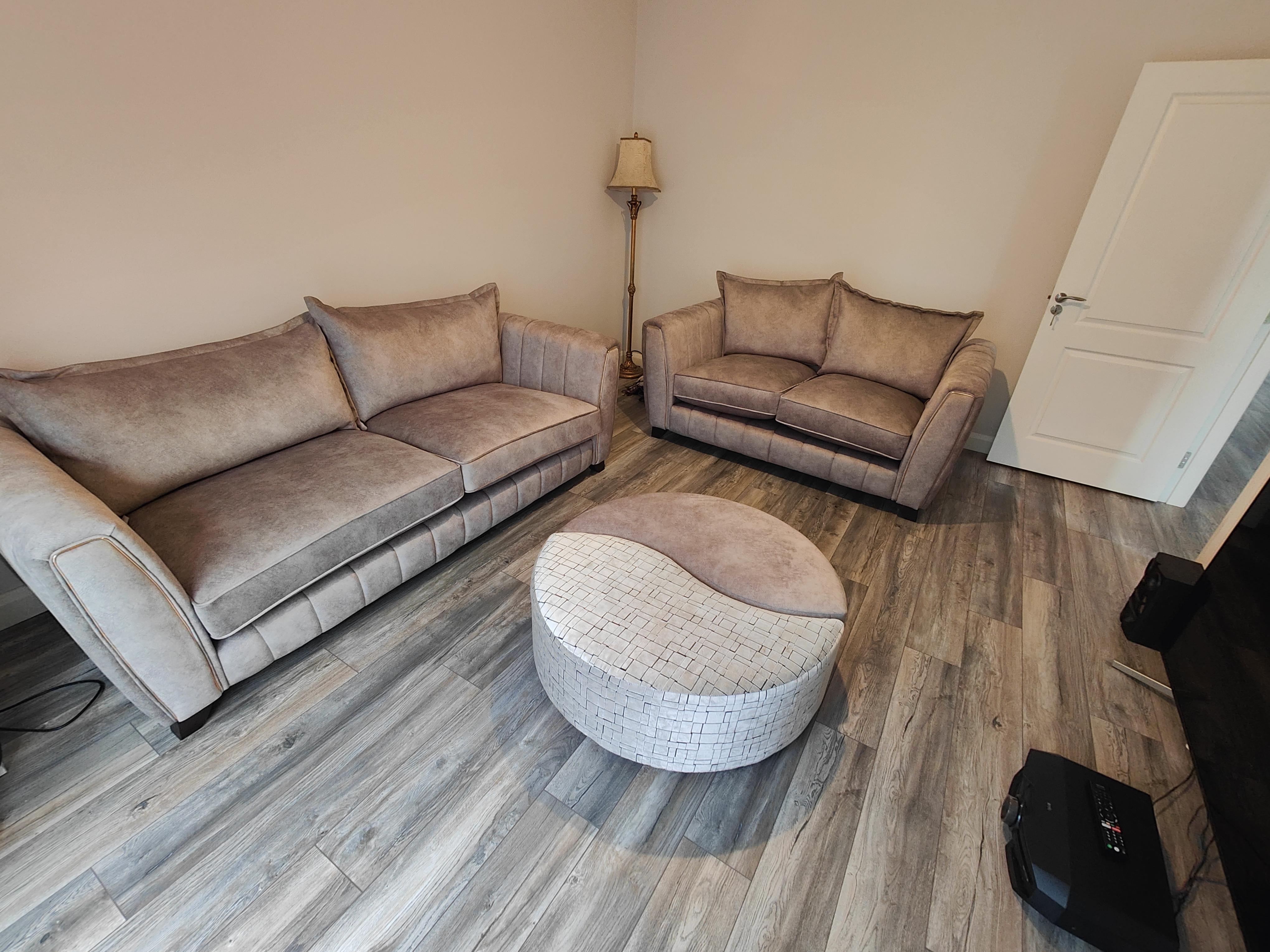 Rug under sofa ? | Scrolller