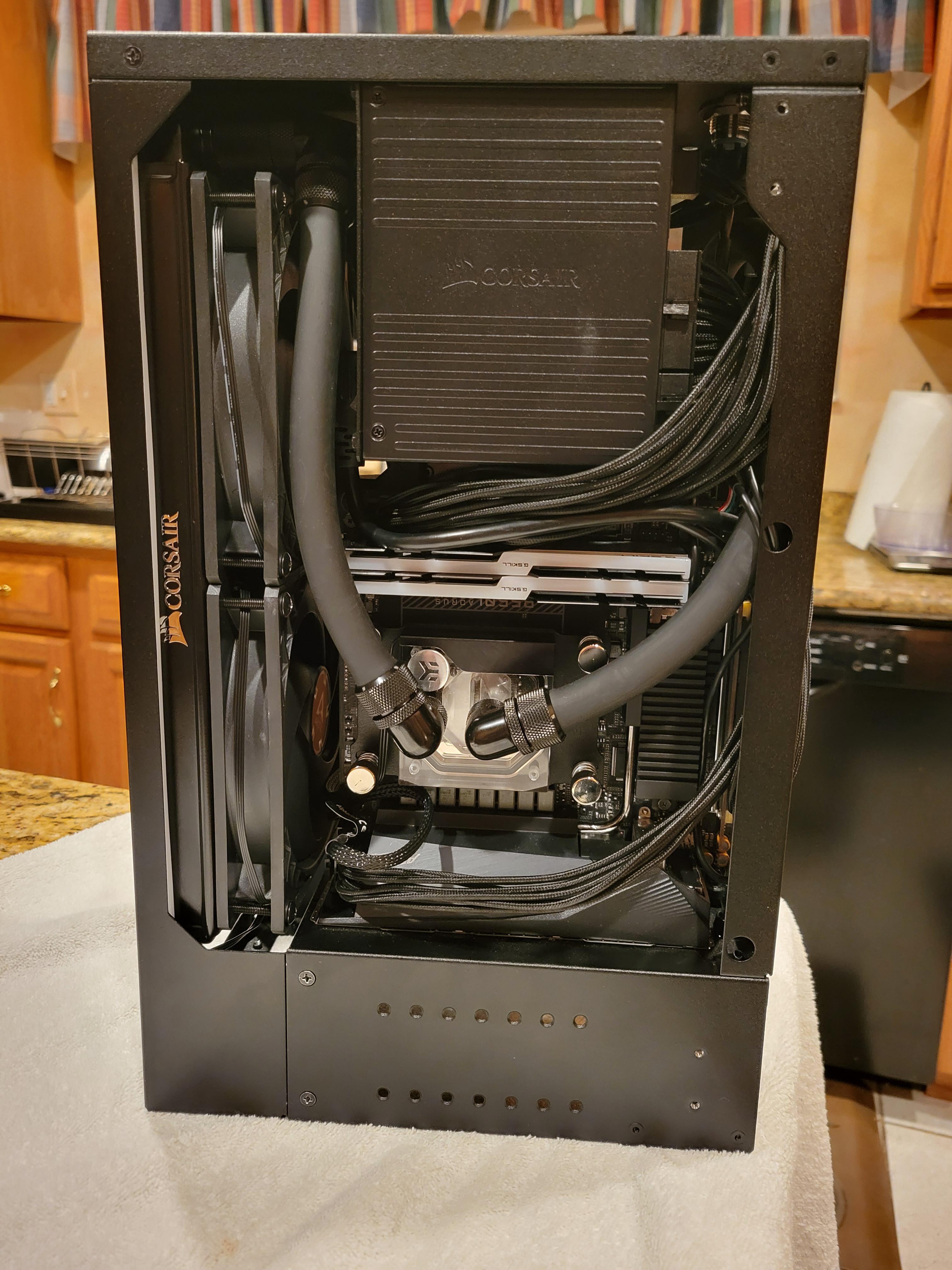 Sliger SV540 custom loop | Scrolller