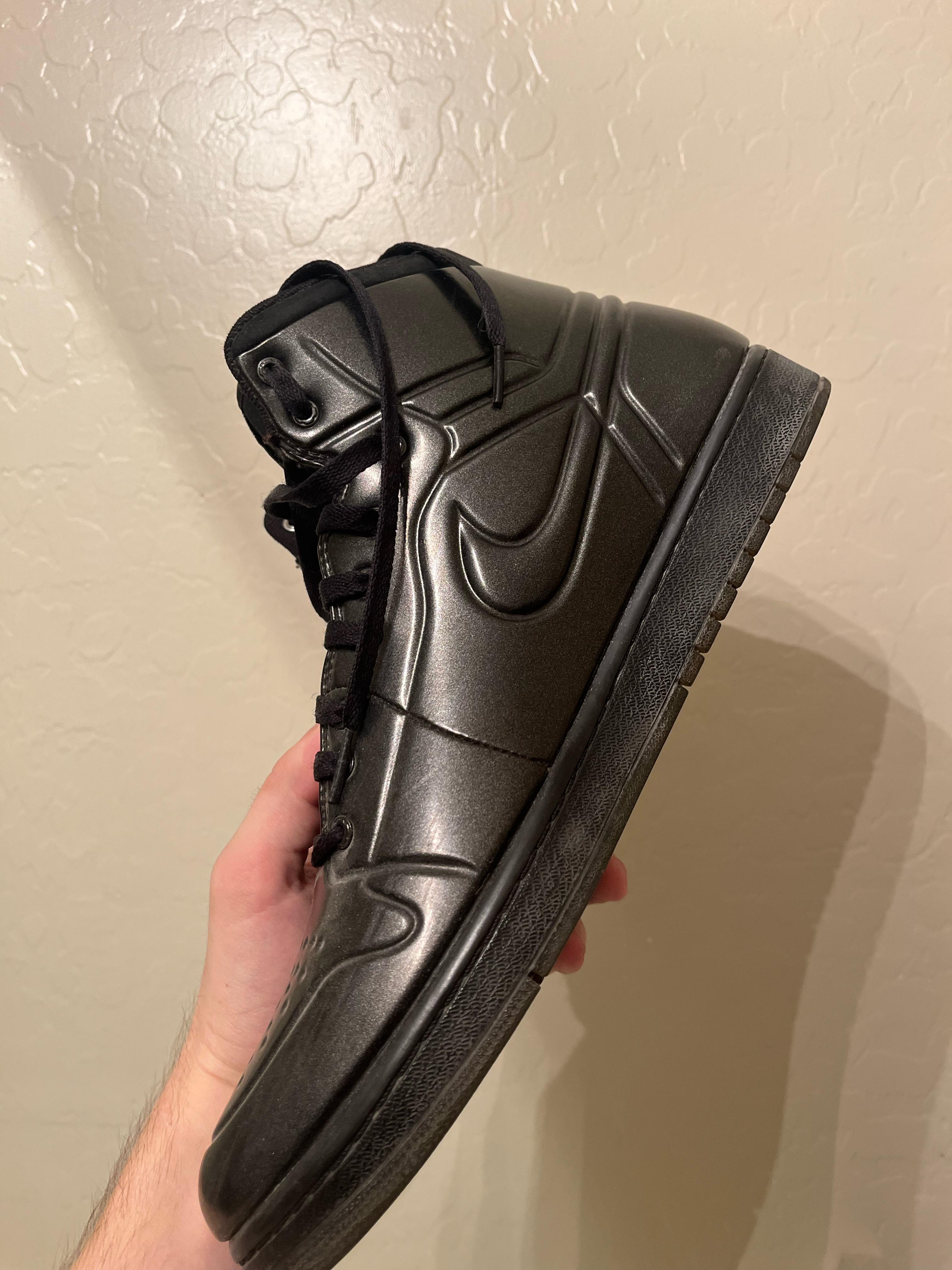 HELP IDENTIFYING | Scrolller