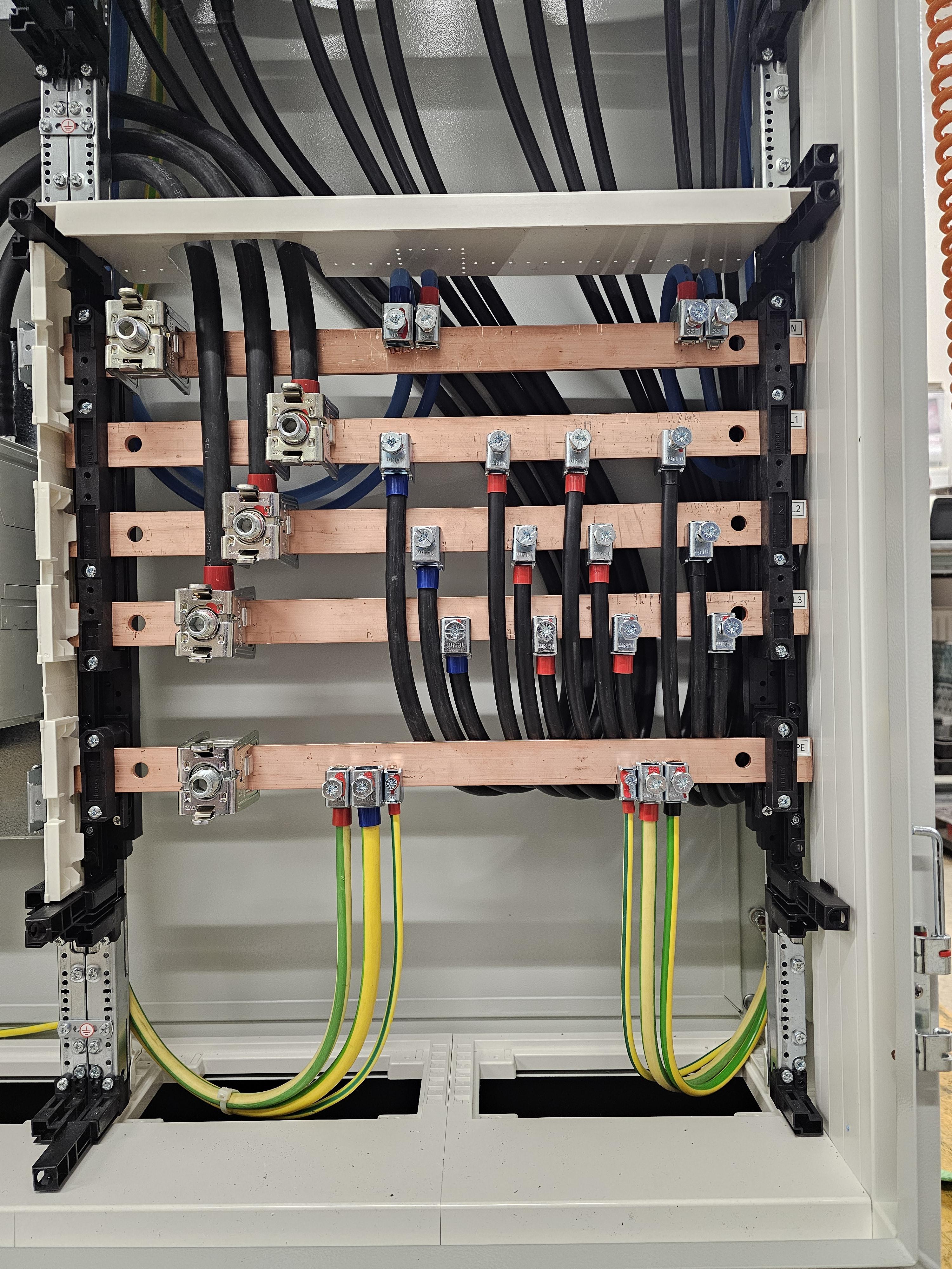 Cabinet Made in Iceland – Feedback? | Scrolller