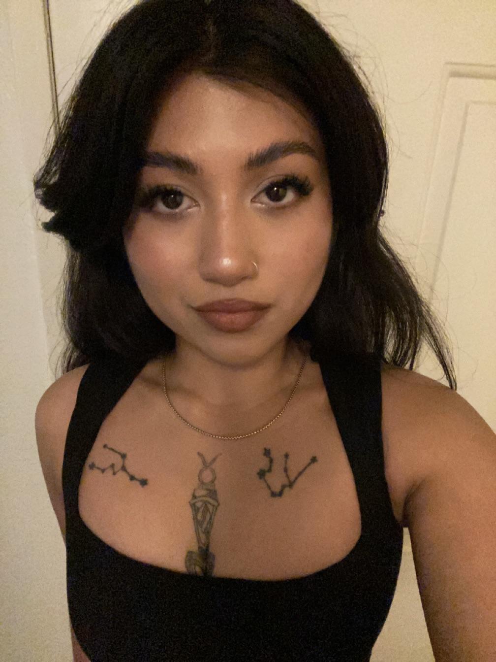 Which look suits me best? | Scrolller