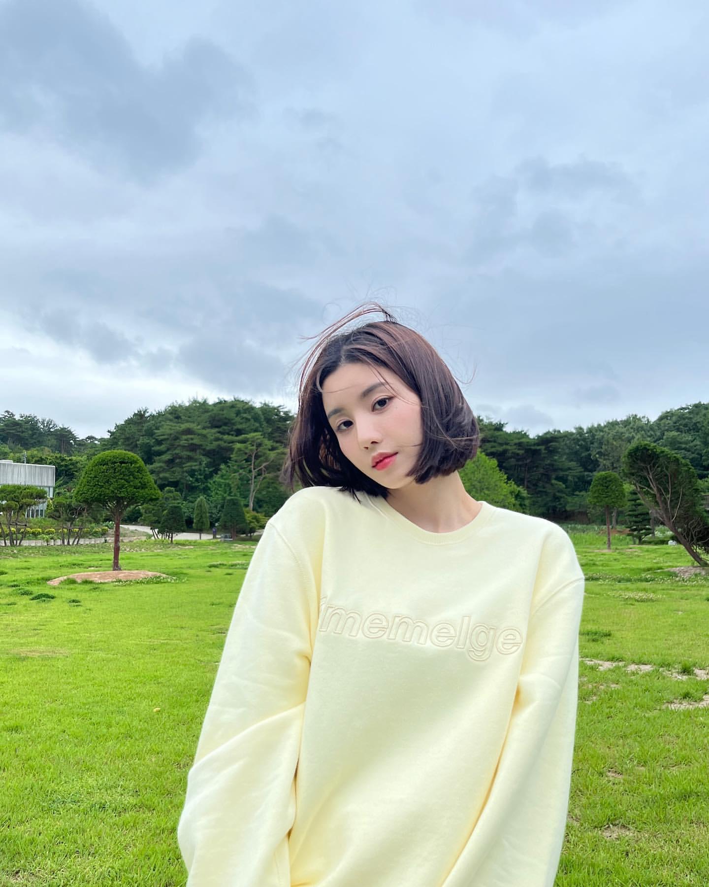 220707 Kwon Eunbi Instagram Update | Scrolller