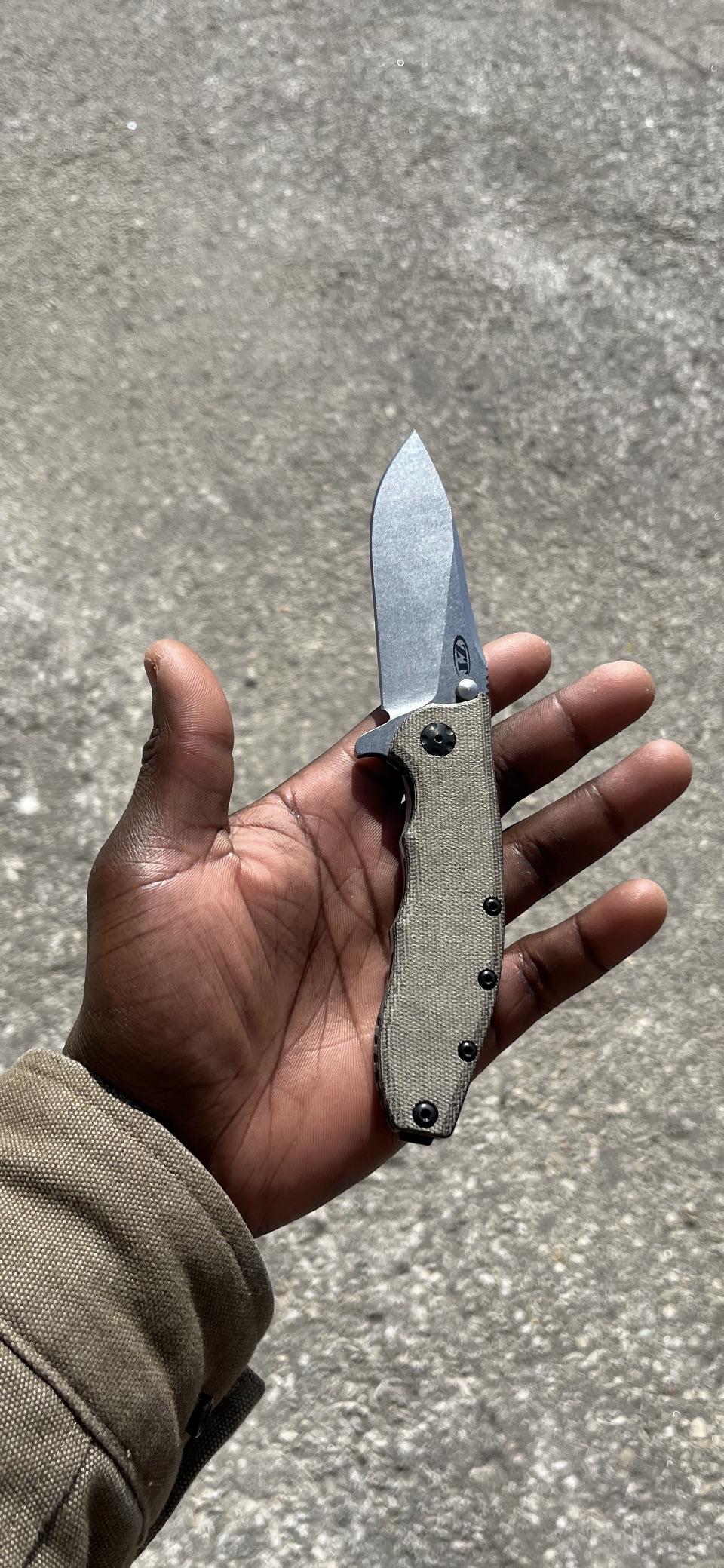 New EDC knife | Scrolller