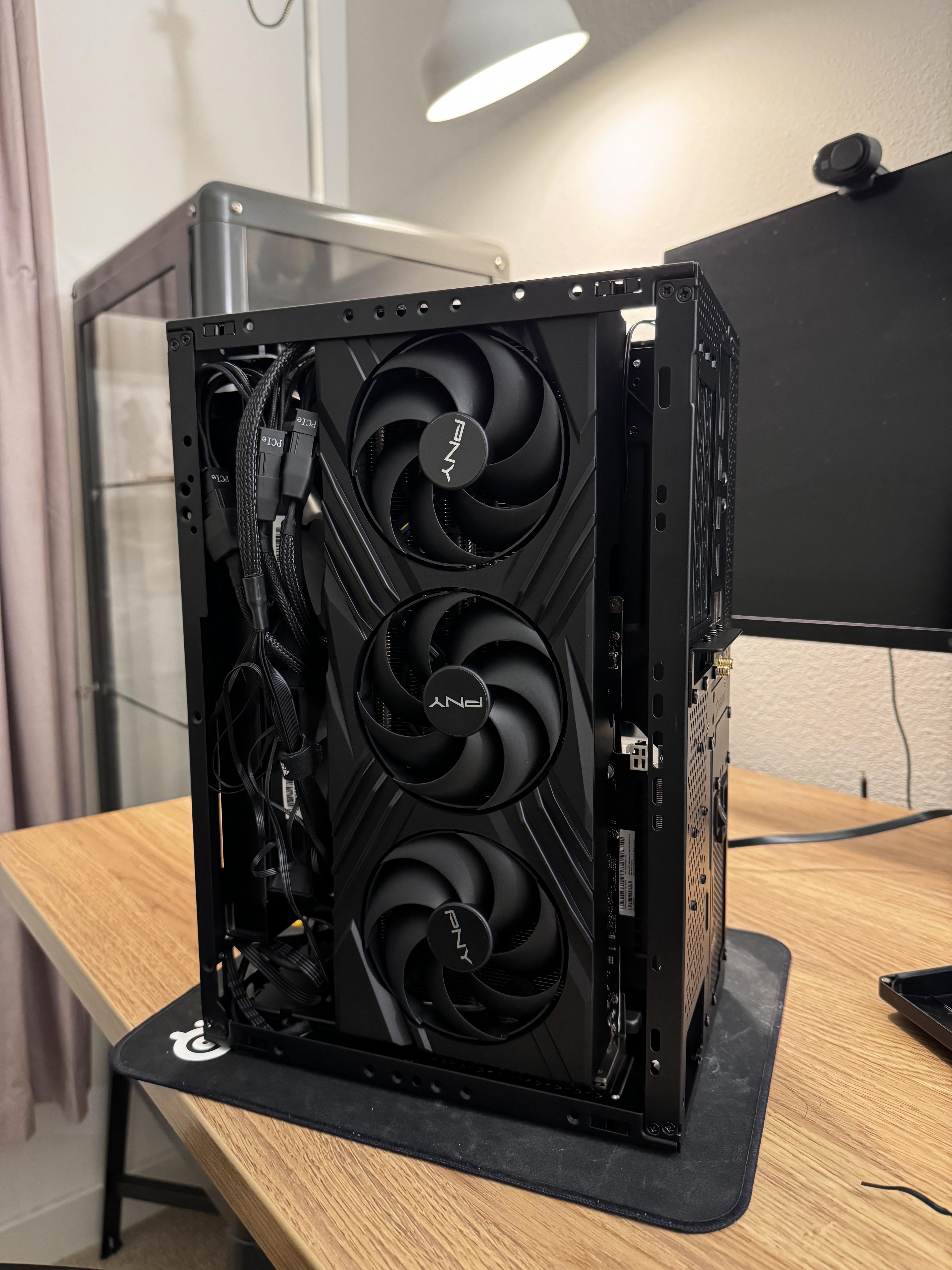 Meshroom S V2 build with gigantic PNY RTX 4080S | Scrolller