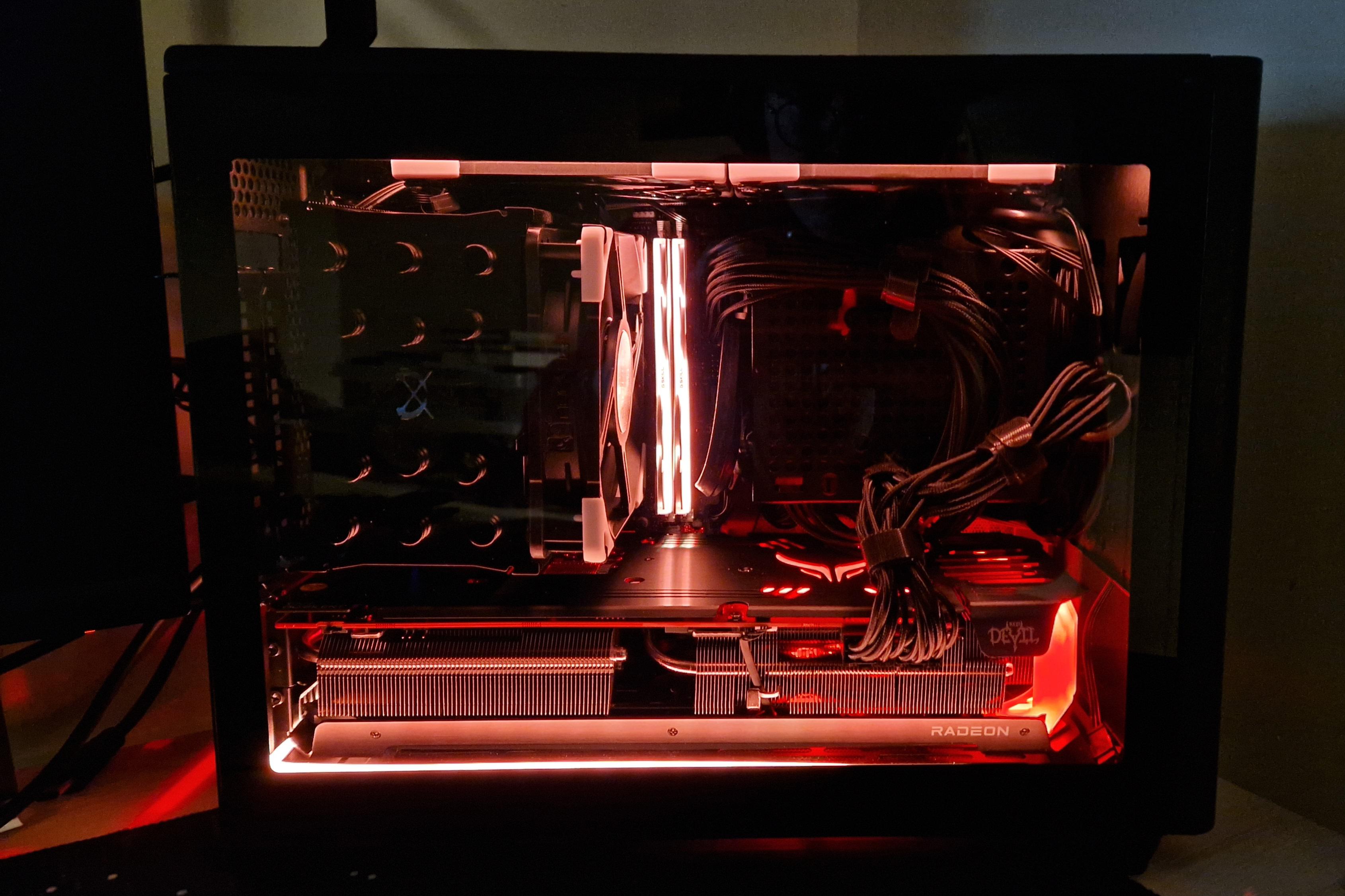 My first SFF build ft. NR200P | Scrolller