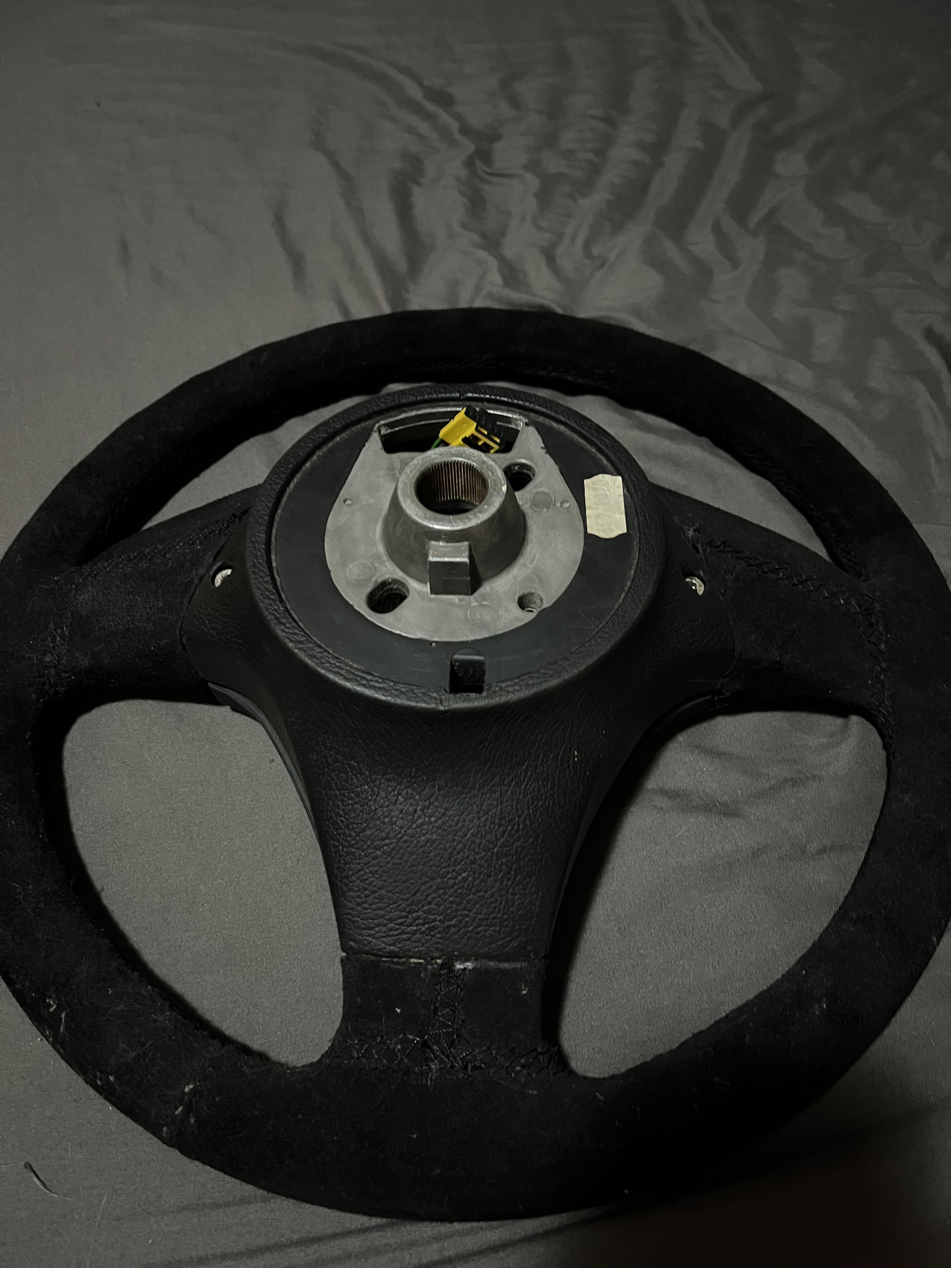 Steering wheel | Scrolller