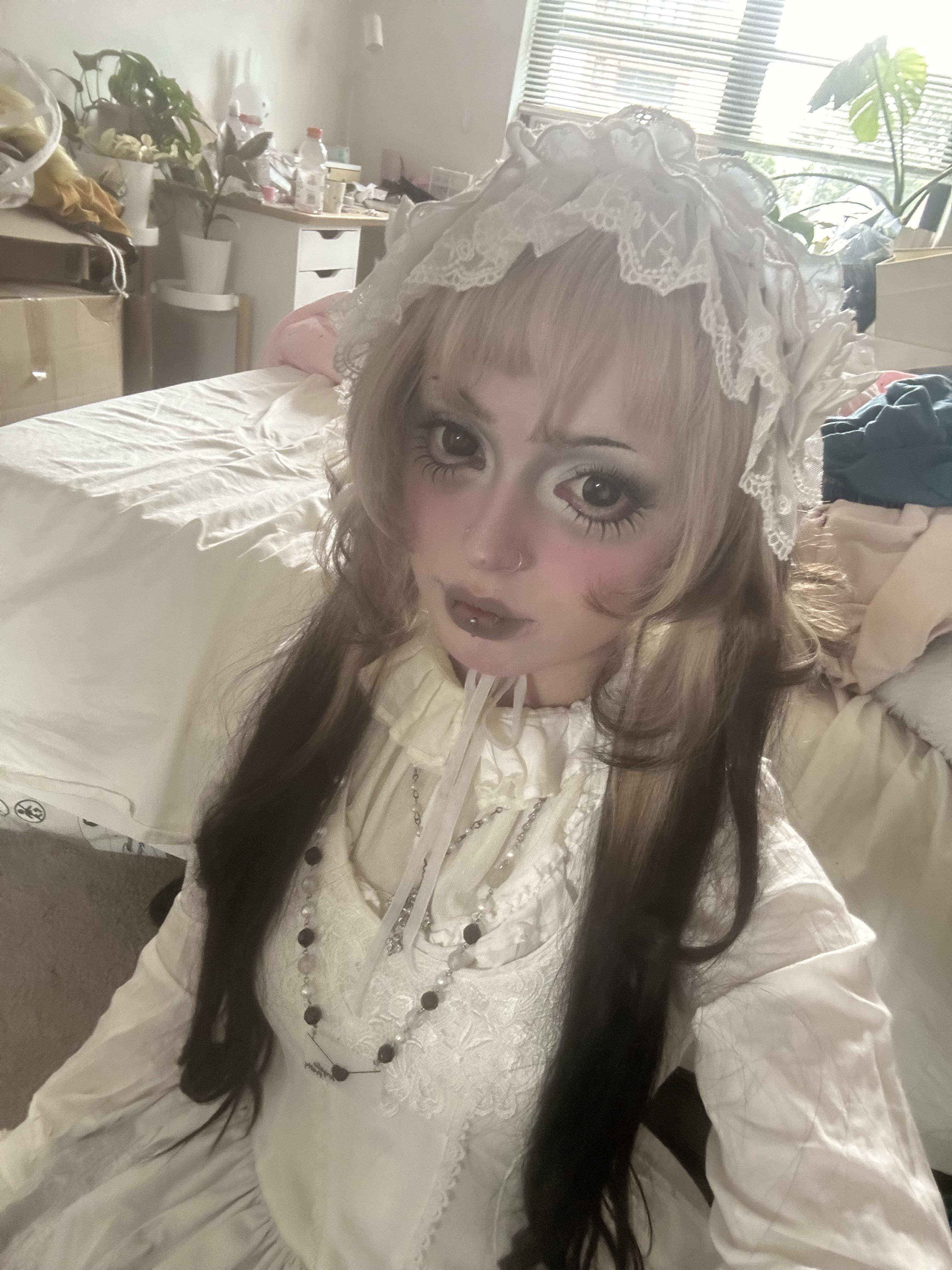 Discover more like Lolita: Shiro Style Coord and Related Content | Scrolller