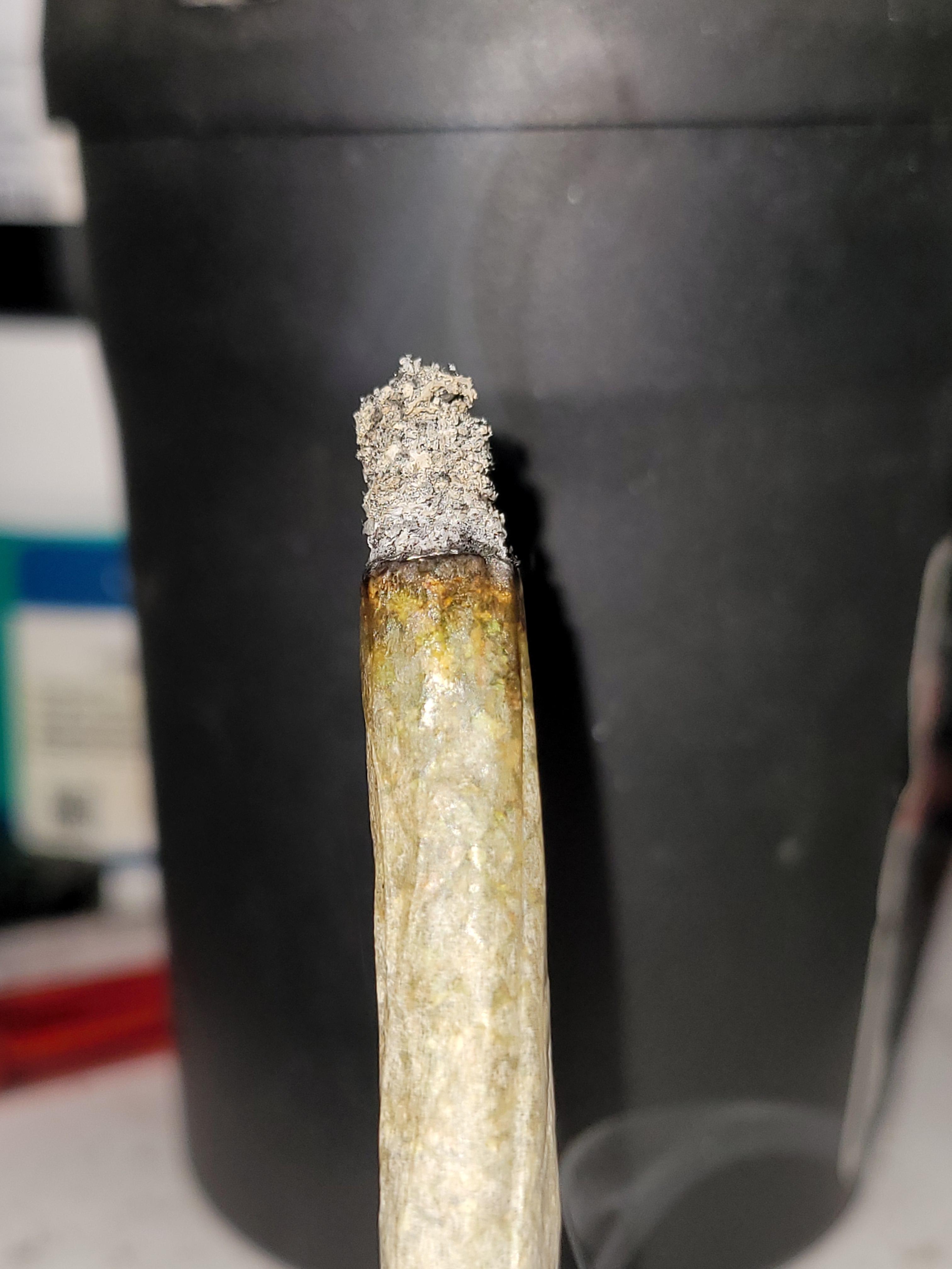 Carbon Fiber | Scrolller