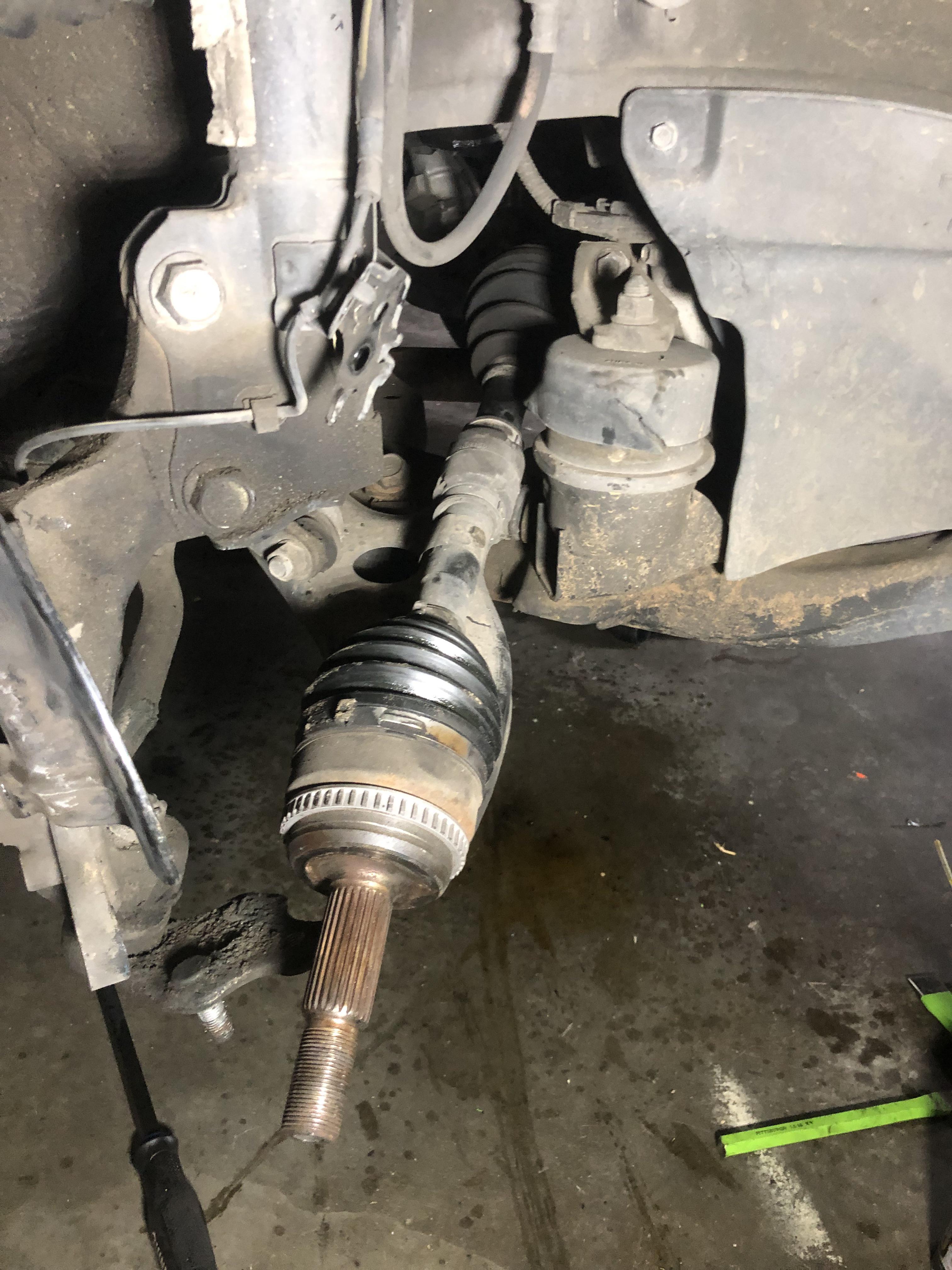 Need help removing stuck axle | Scrolller