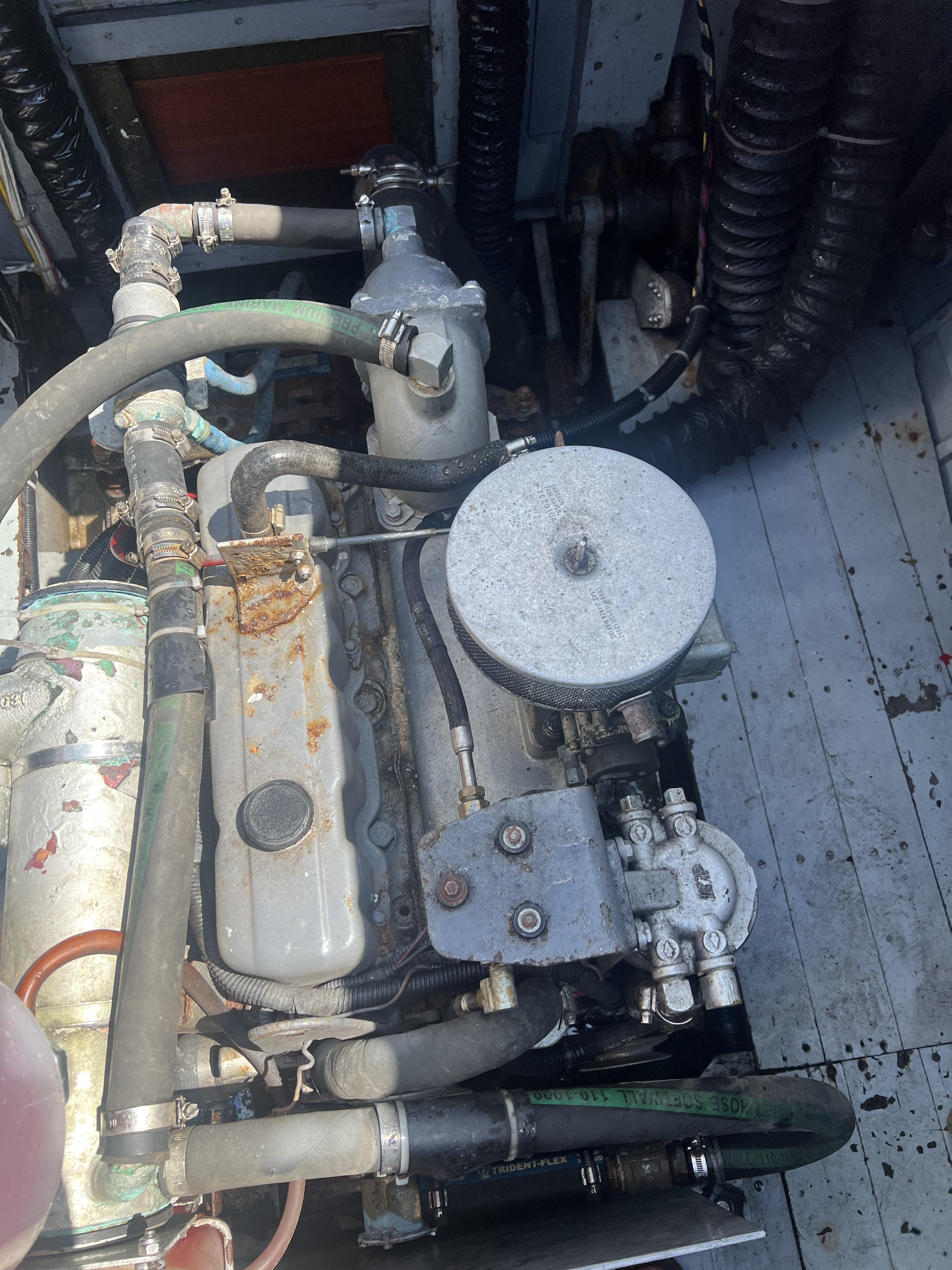 Priming sea water pump? | Scrolller