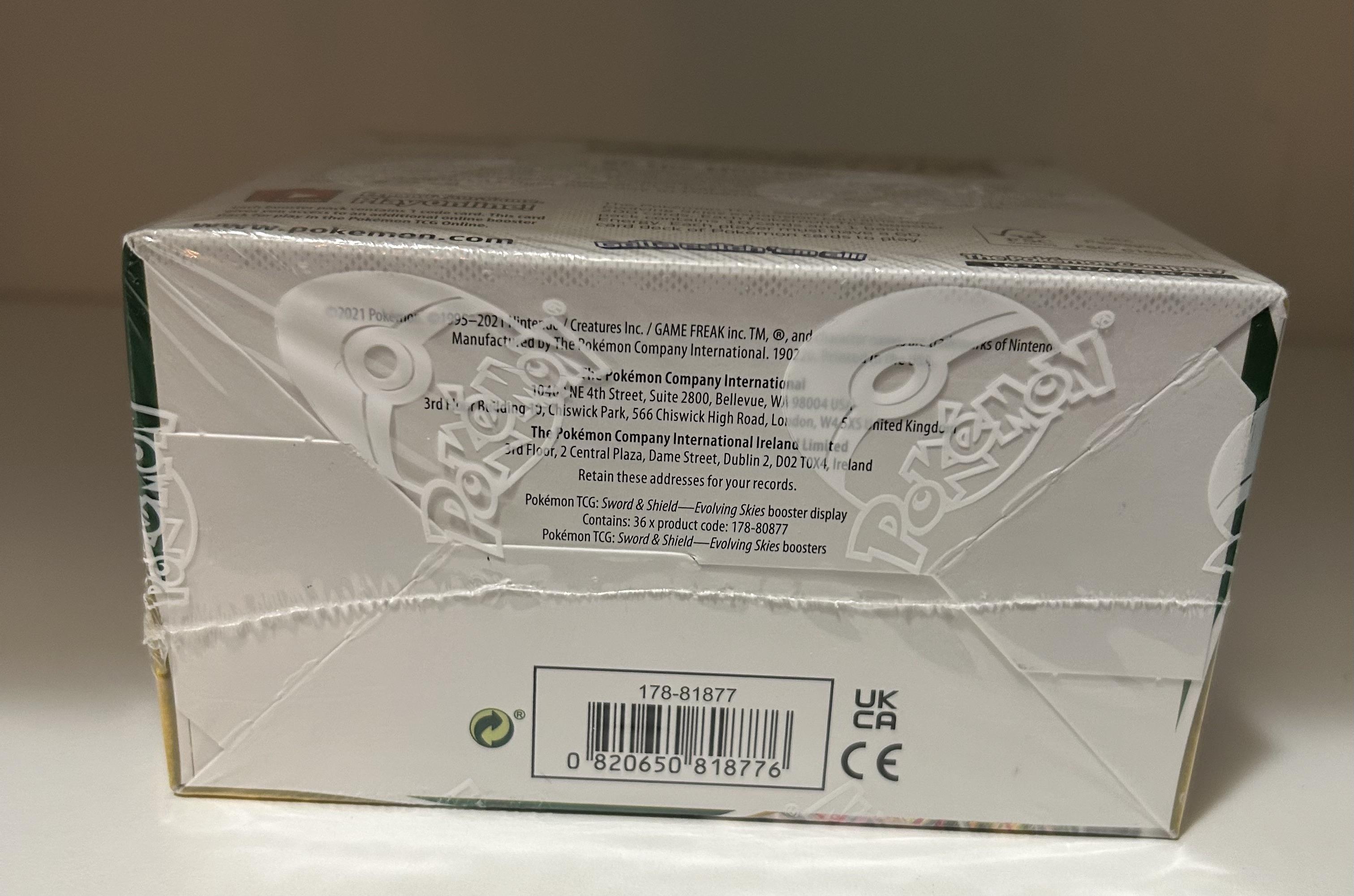 Evolving Skies Booster Box | Scrolller