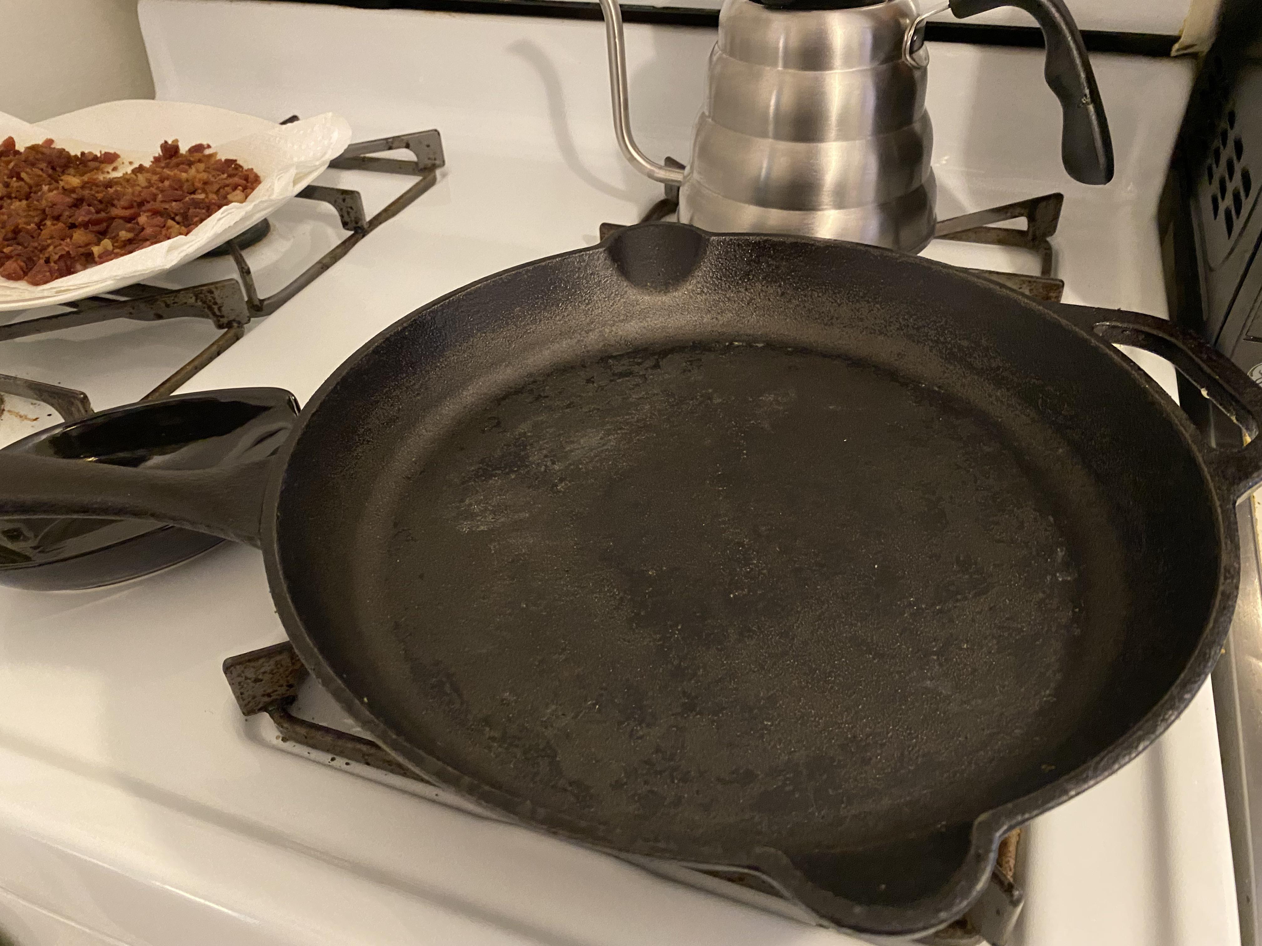 My Daughter made eggs and ruined my pan! | Scrolller