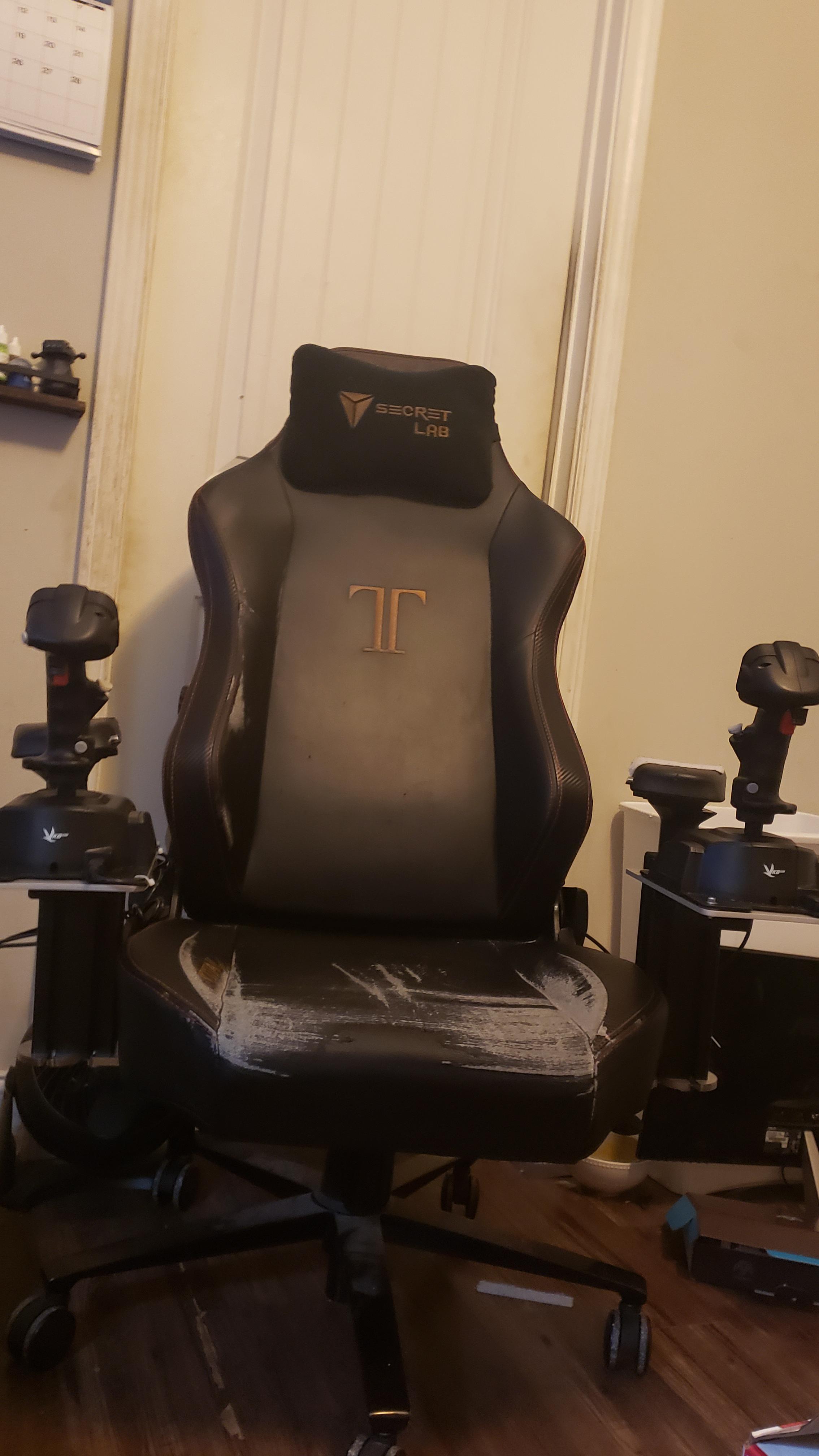 Got my VKBs mounted finally. No more desk flopping. | Scrolller